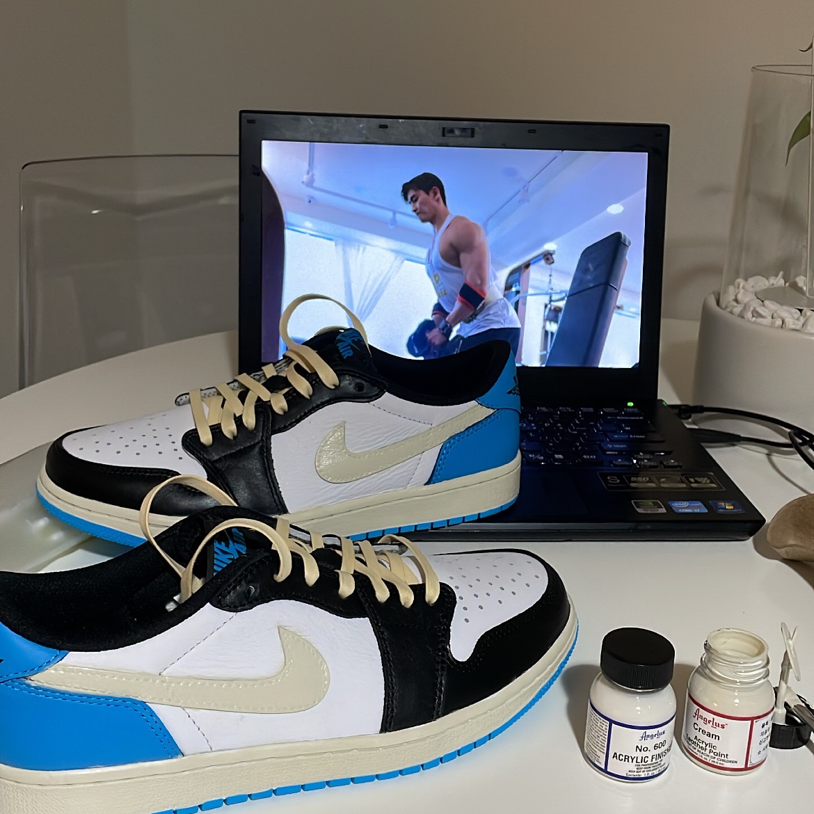 junpars (@jun_young_e) 님의 게시물 | KREAM