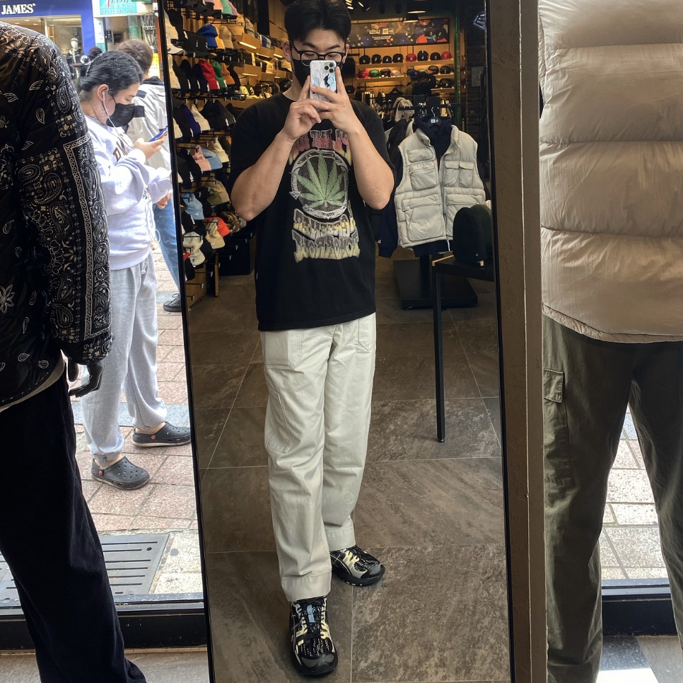 cheon (@happiness10) 님의 게시물 | KREAM