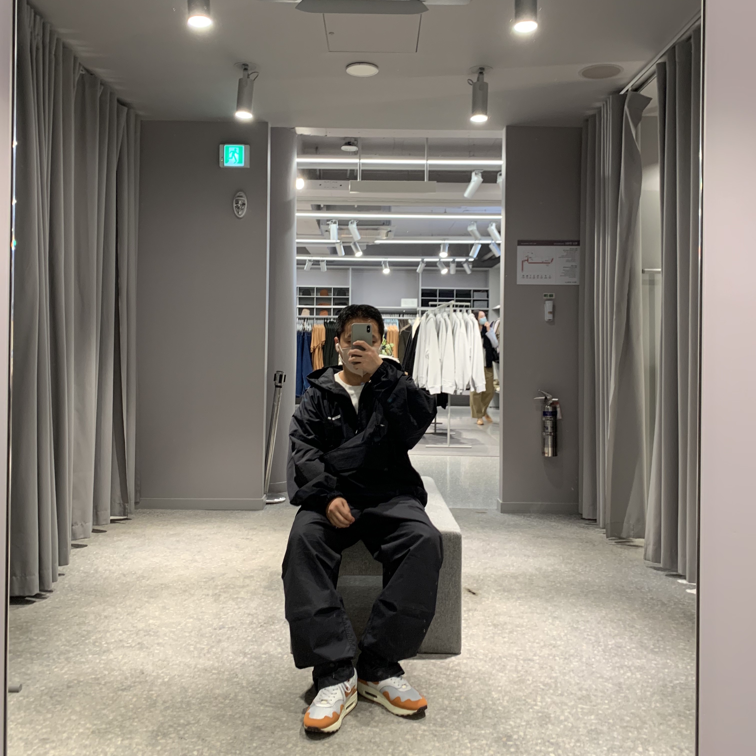 (@anything) 님의 게시물 | KREAM