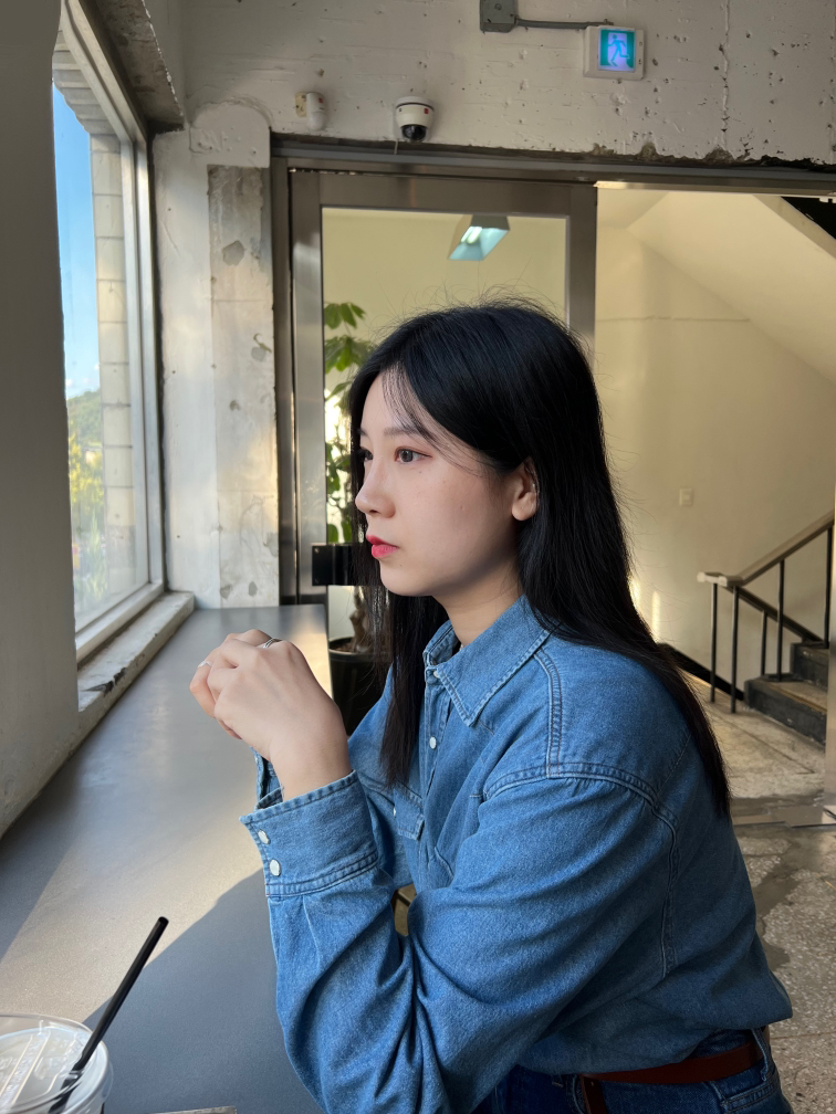 스야 (@yyyyry_) 님의 게시물 | KREAM