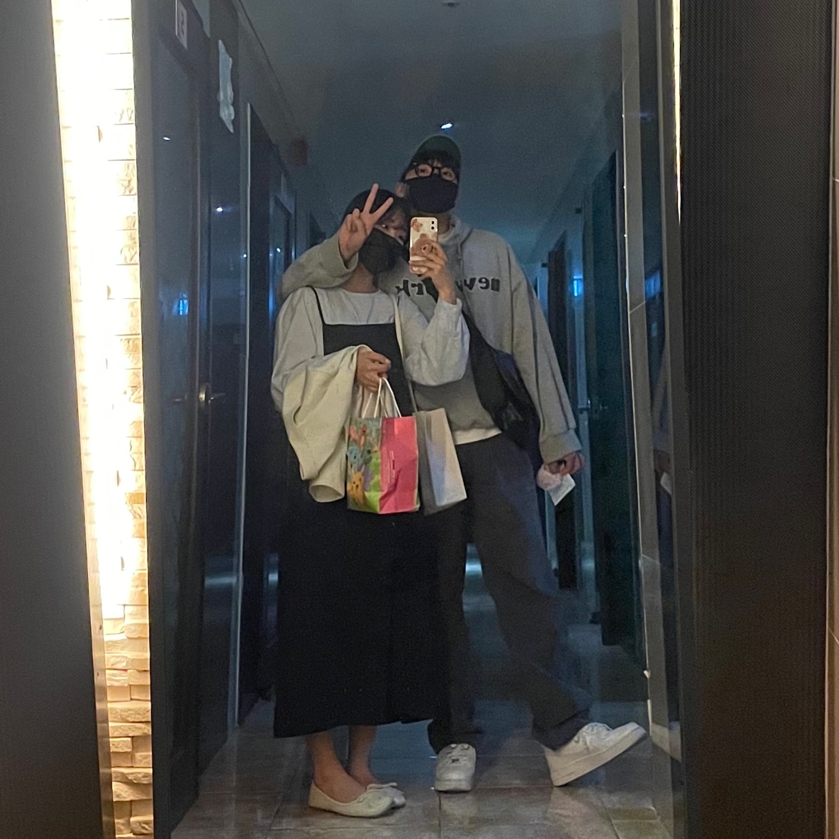 완완 (@won.e.e) 님의 게시물 | KREAM