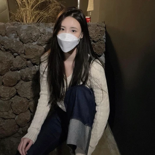 인스타 jin.aaaa... (@jina_kim) 님의 게시물 | KREAM