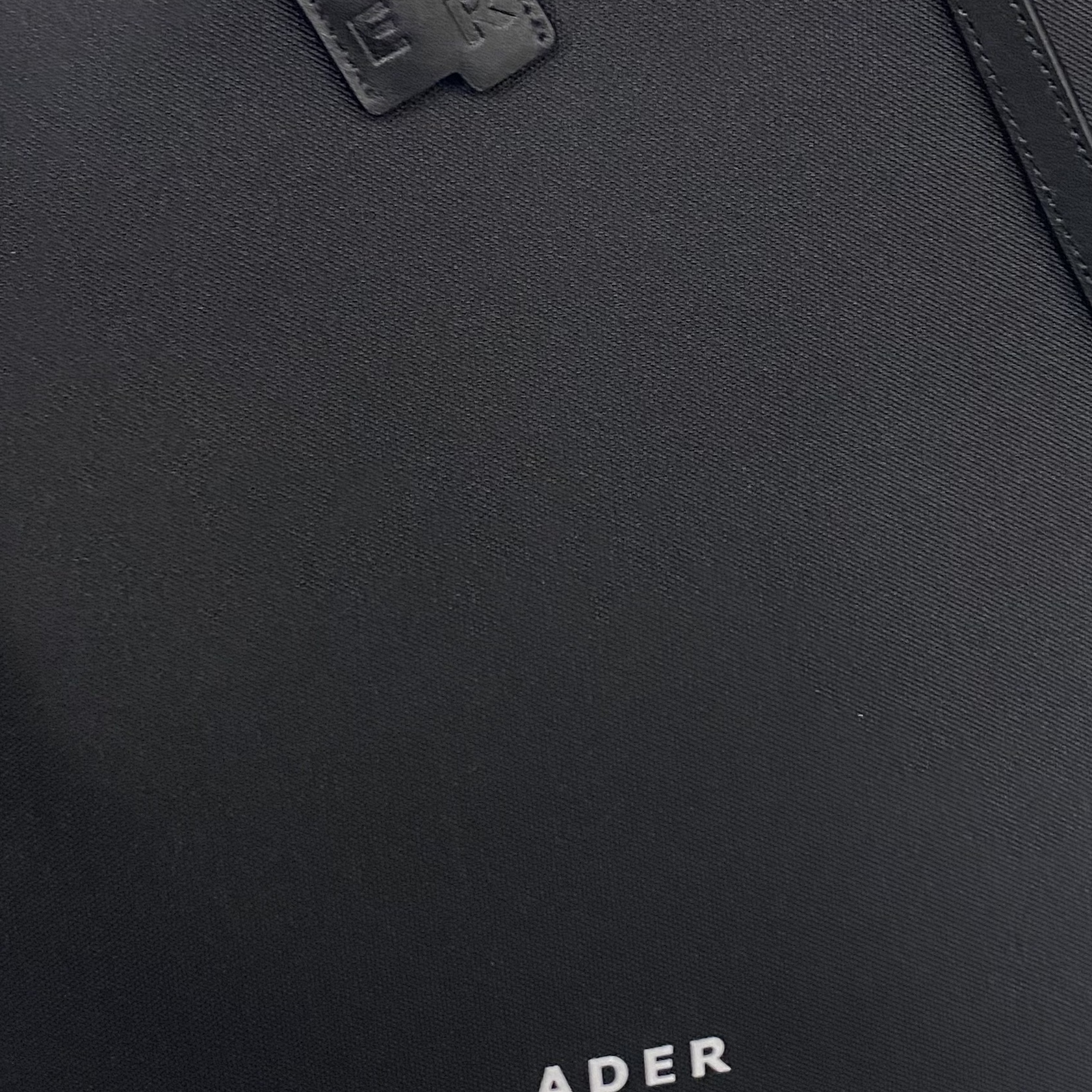 0000BF (@ader_bf) 님의 게시물 | KREAM