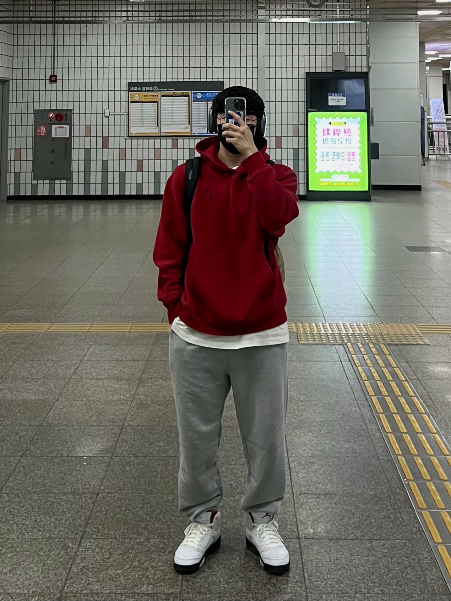 (@tech._.11) 님의 게시물 | KREAM