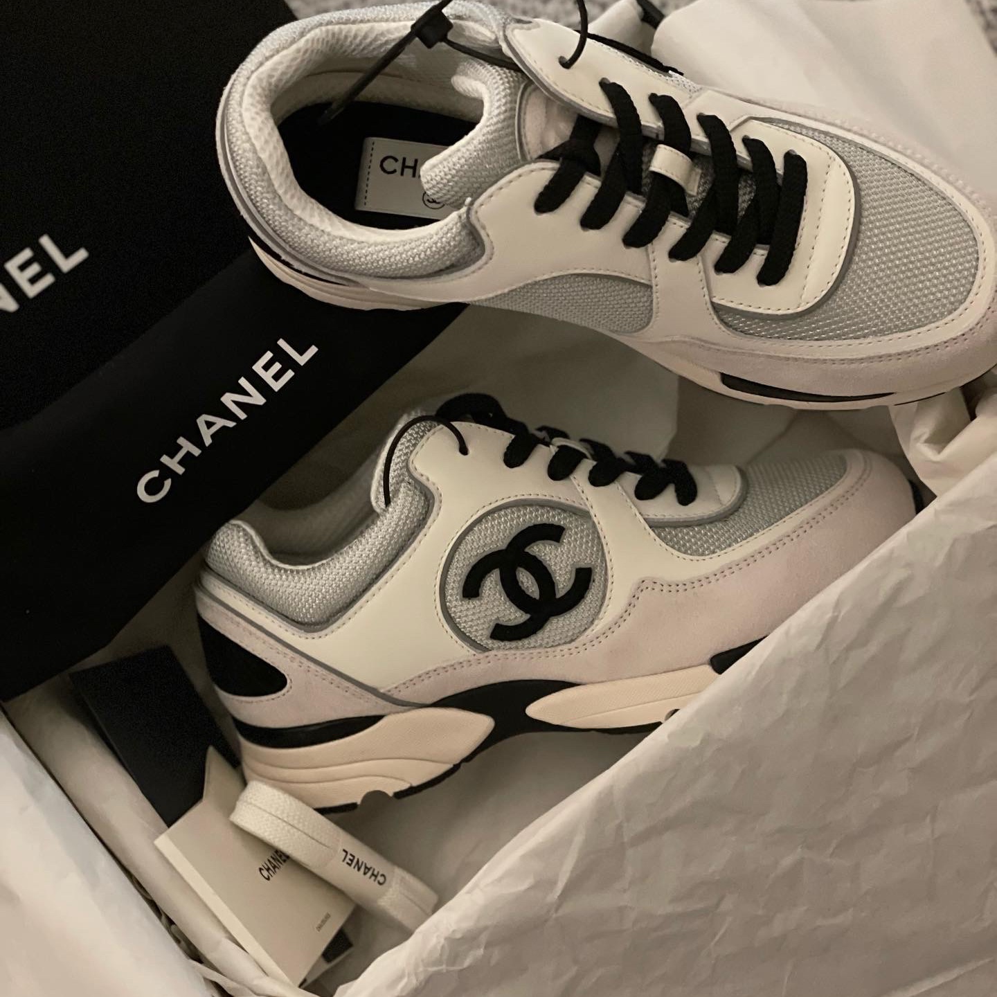 Beodeul Ryu (@ryu.vivv) 님의 게시물 | KREAM