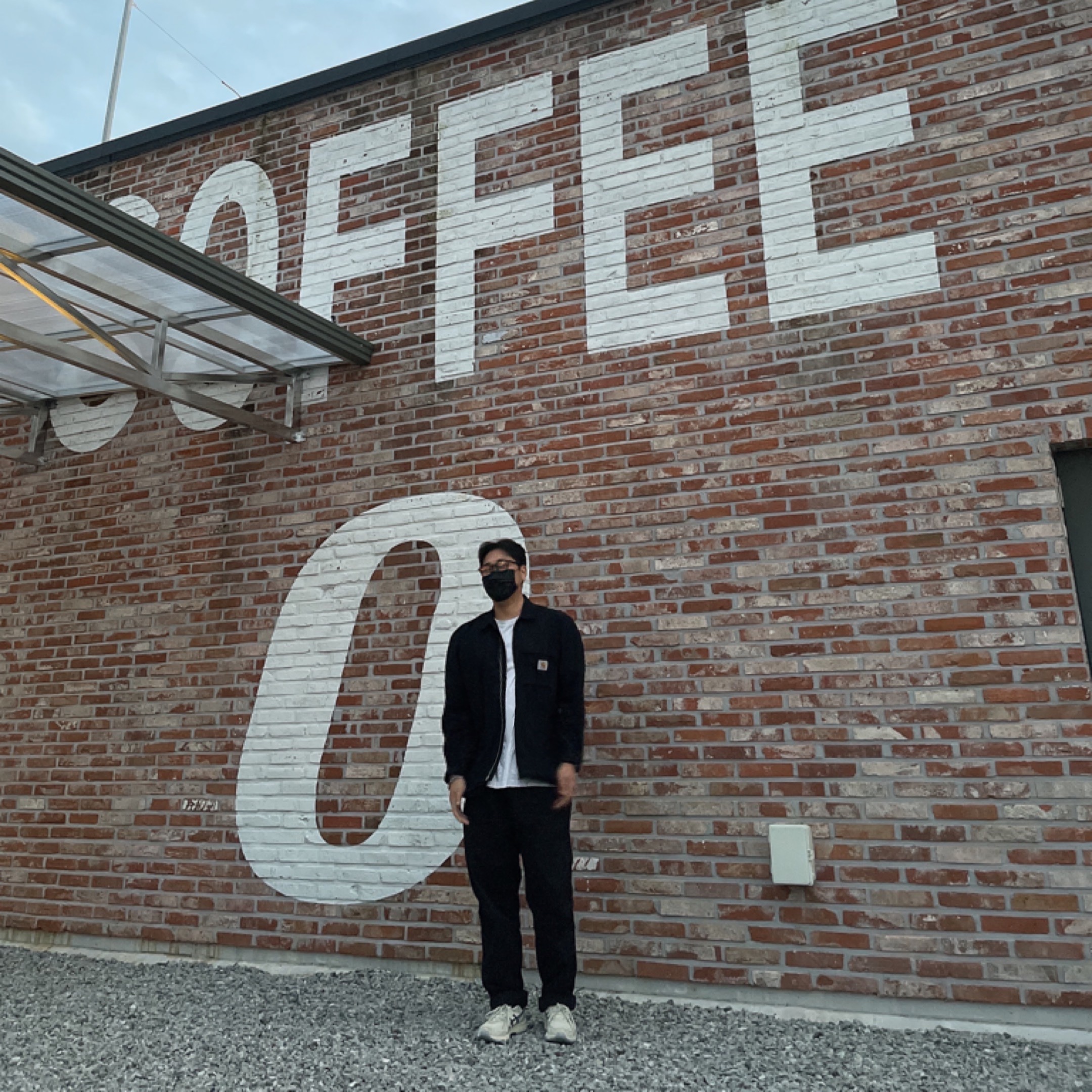 Instargram: ... (@s.__.hxx) 님의 게시물 | KREAM