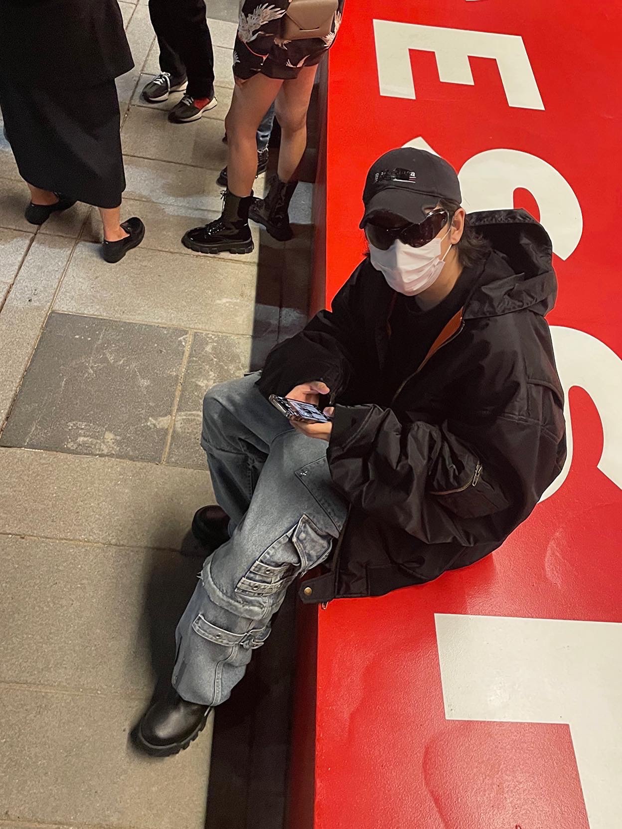 유학 (@uximonee) 님의 게시물 | KREAM