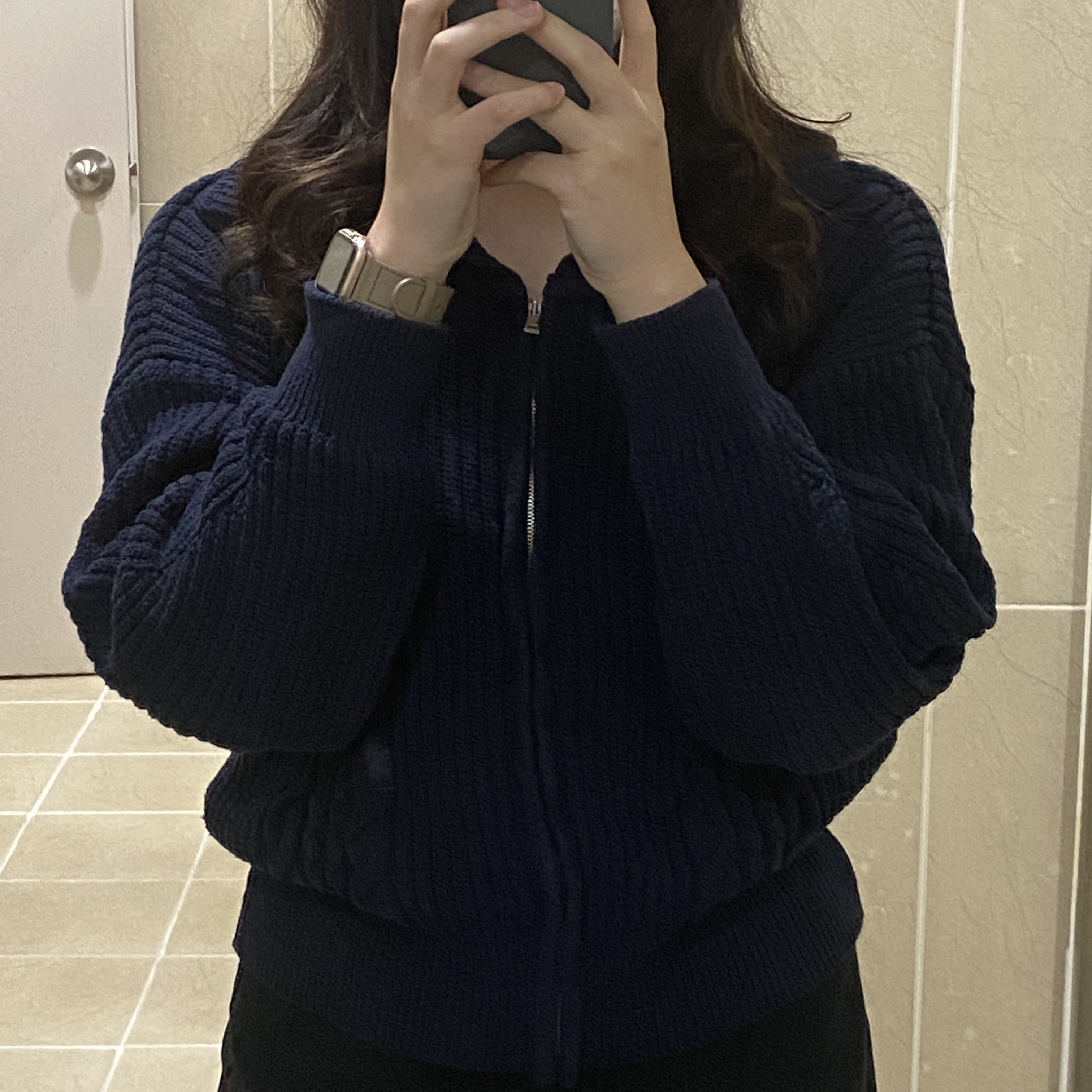 (@ga_nu) 님의 게시물 | KREAM