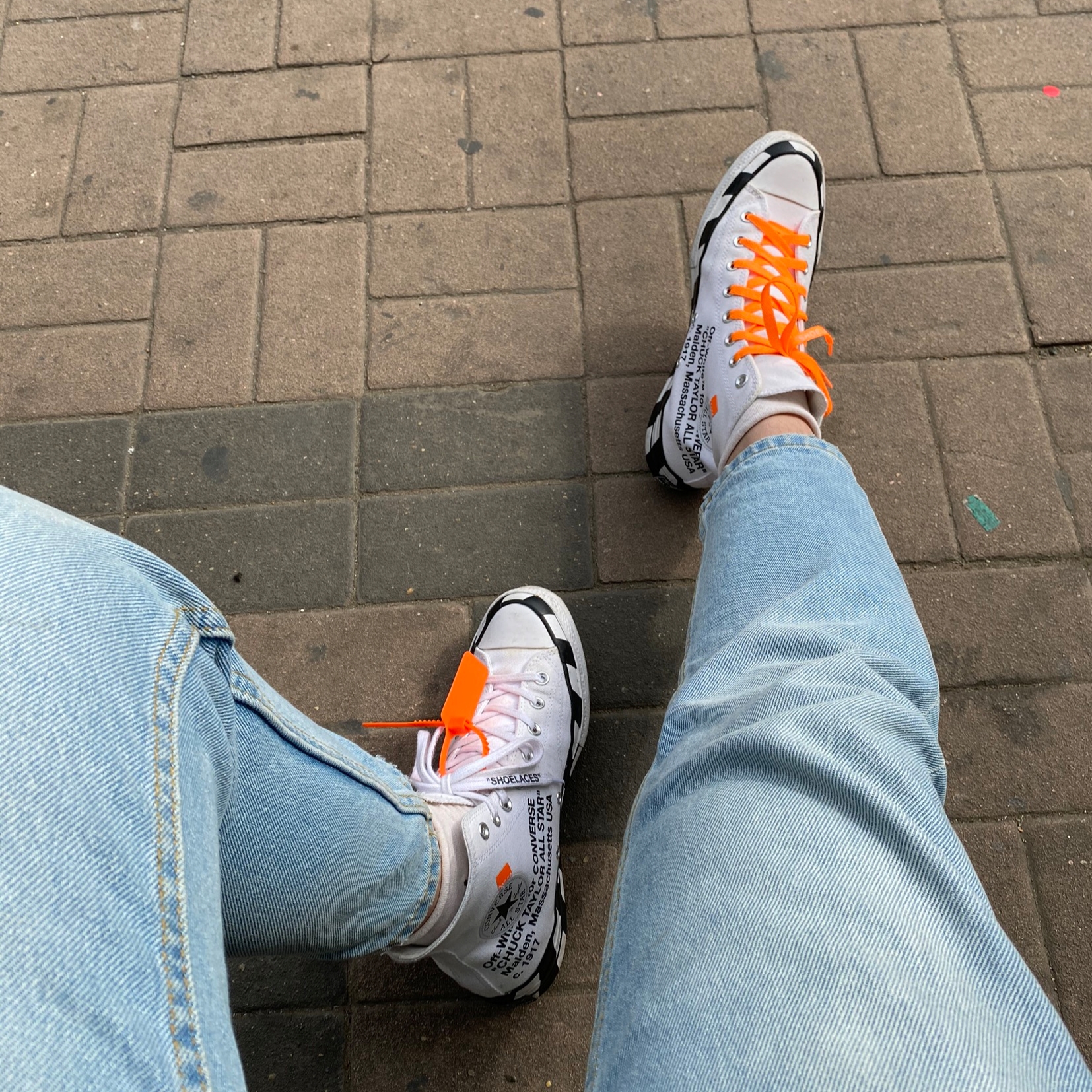 뿅 (@overrrun) 님의 게시물 | KREAM