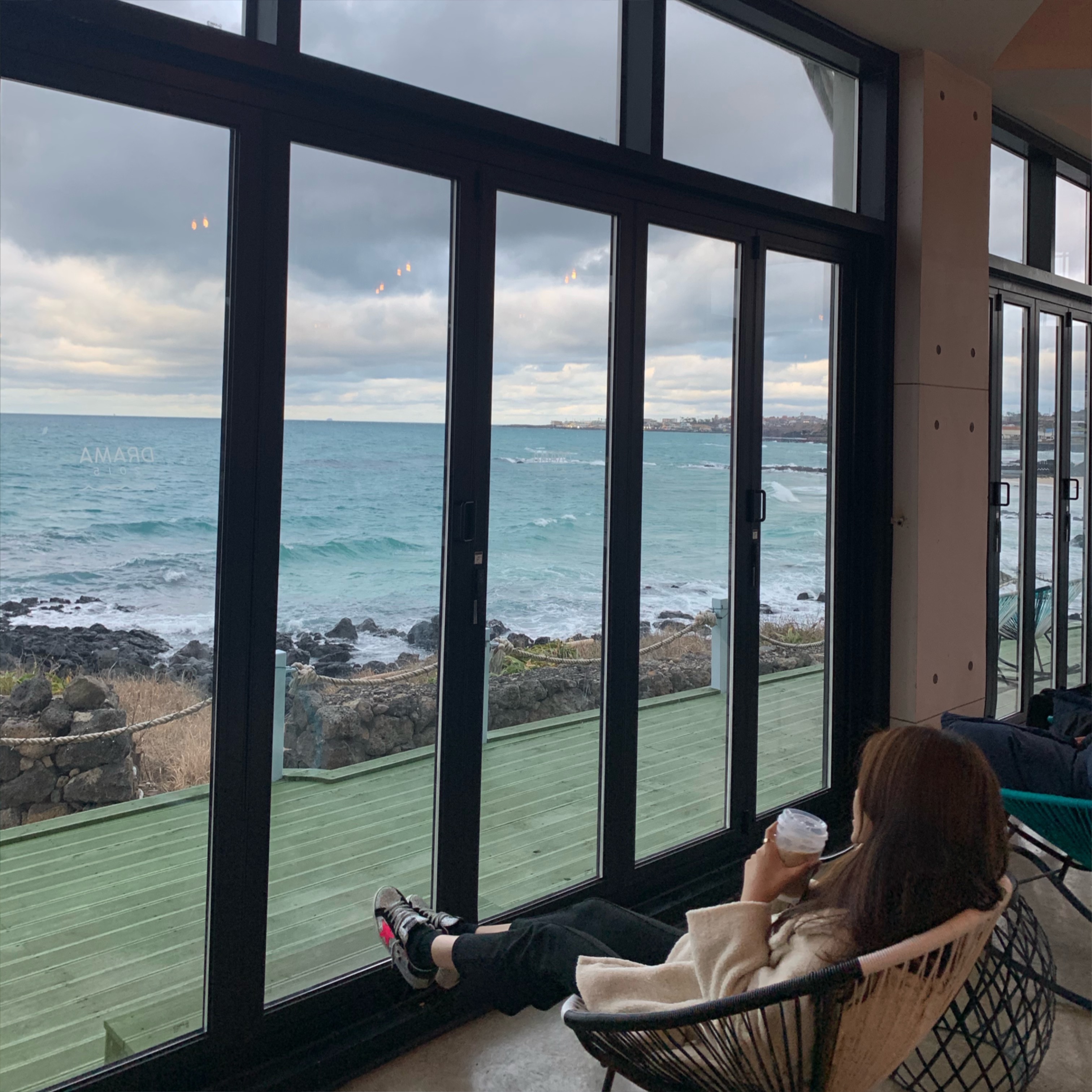 주이 (@yeon_joo) 님의 게시물 | KREAM