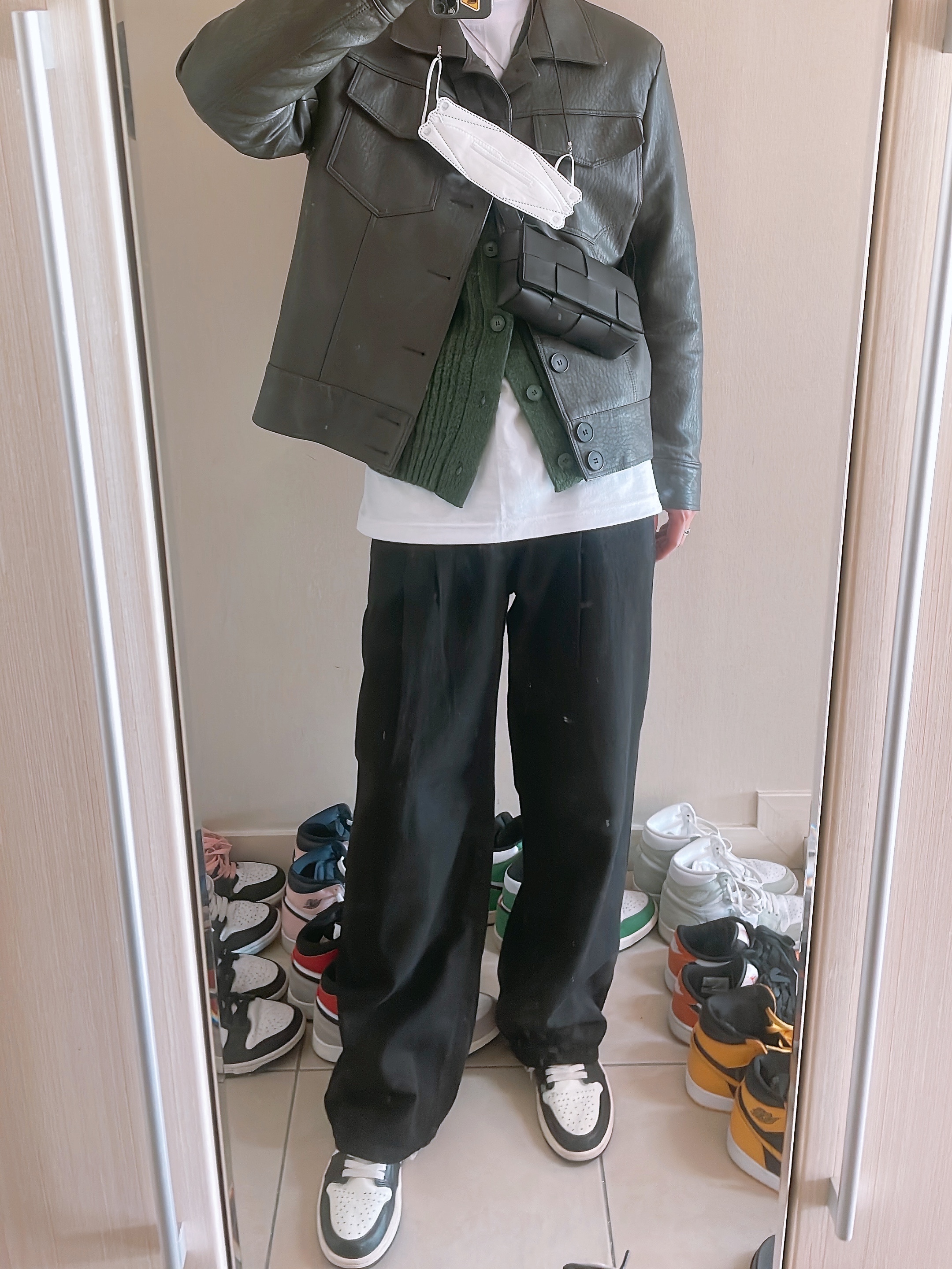 지훈 / 32 (@jihoon92) 님의 게시물 | KREAM