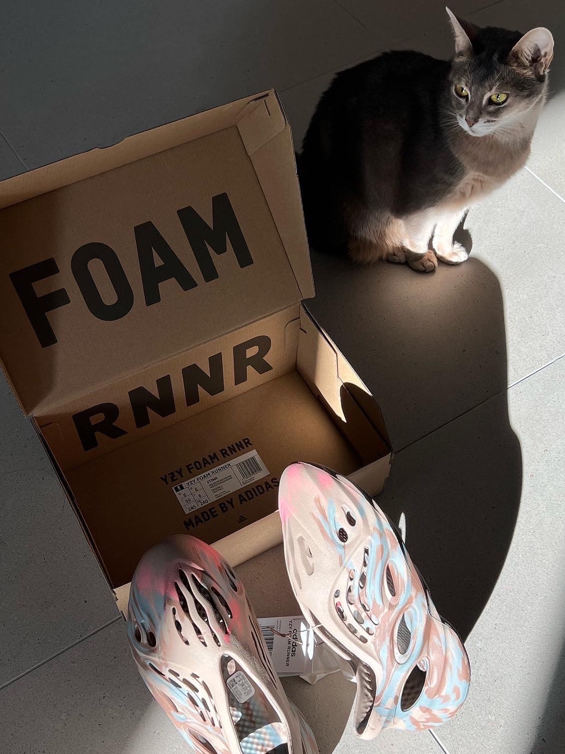 🐛 (@zi_ne) 님의 게시물 | KREAM