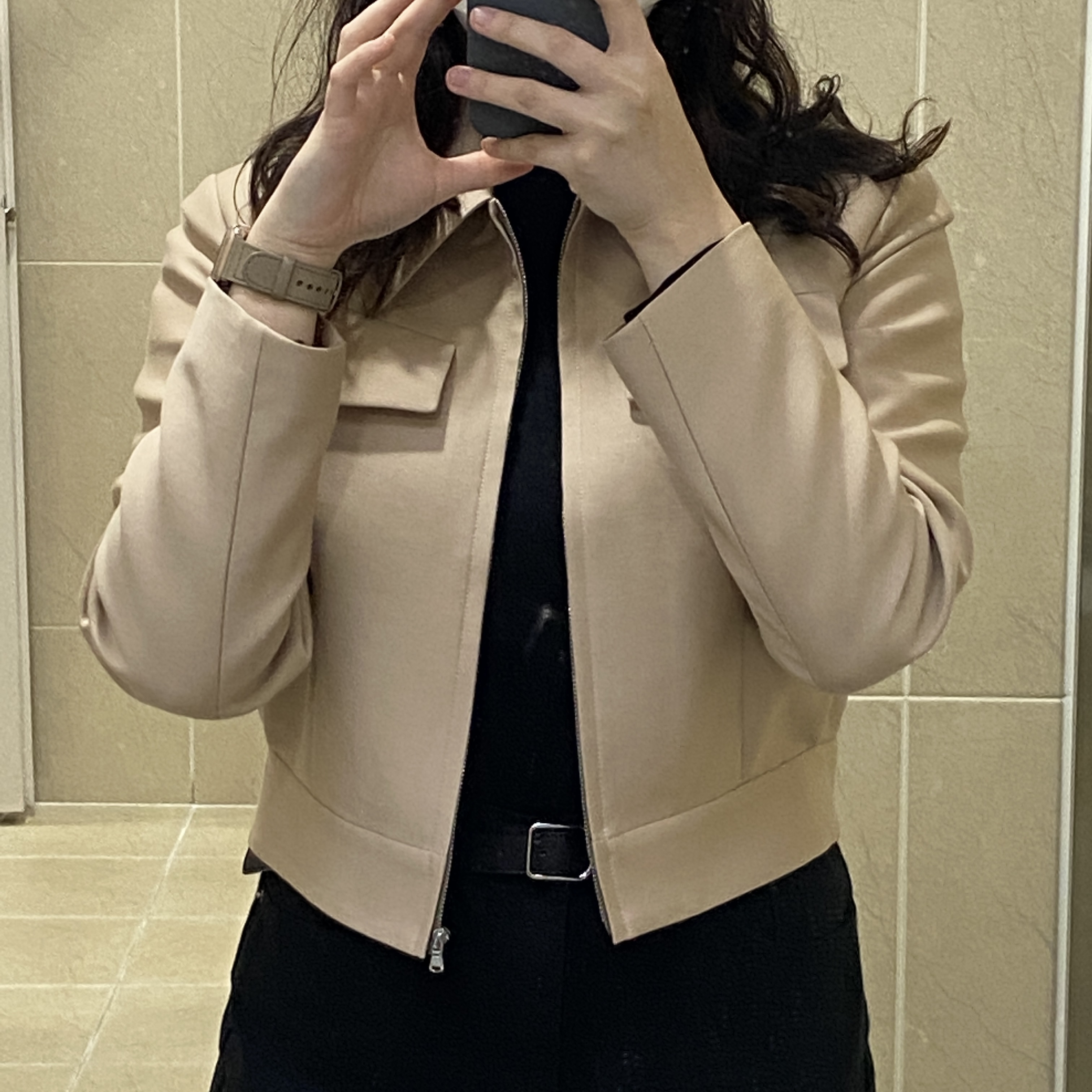 (@ga_nu) 님의 게시물 | KREAM