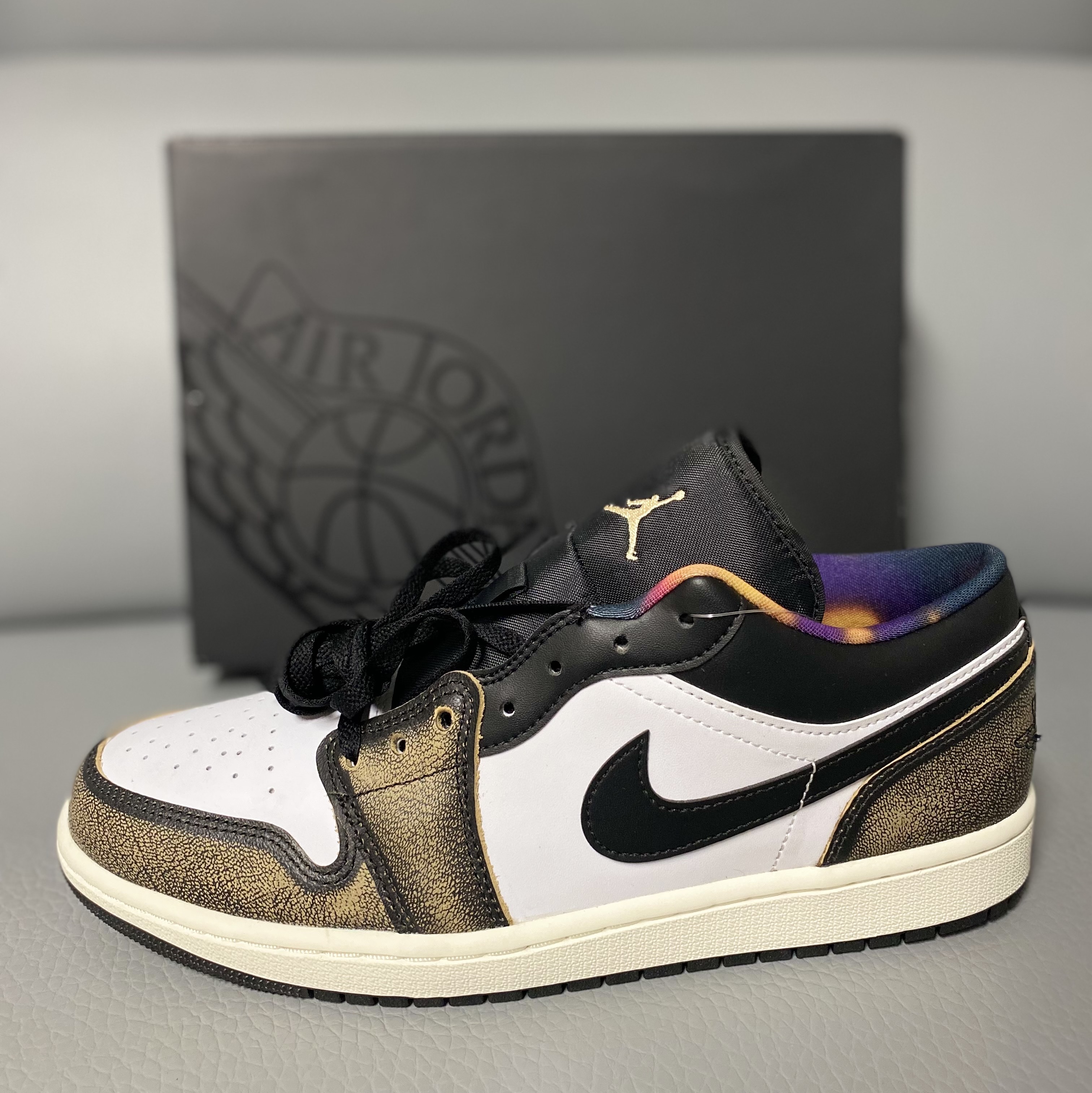 One (@steamheader) 님의 게시물 | KREAM