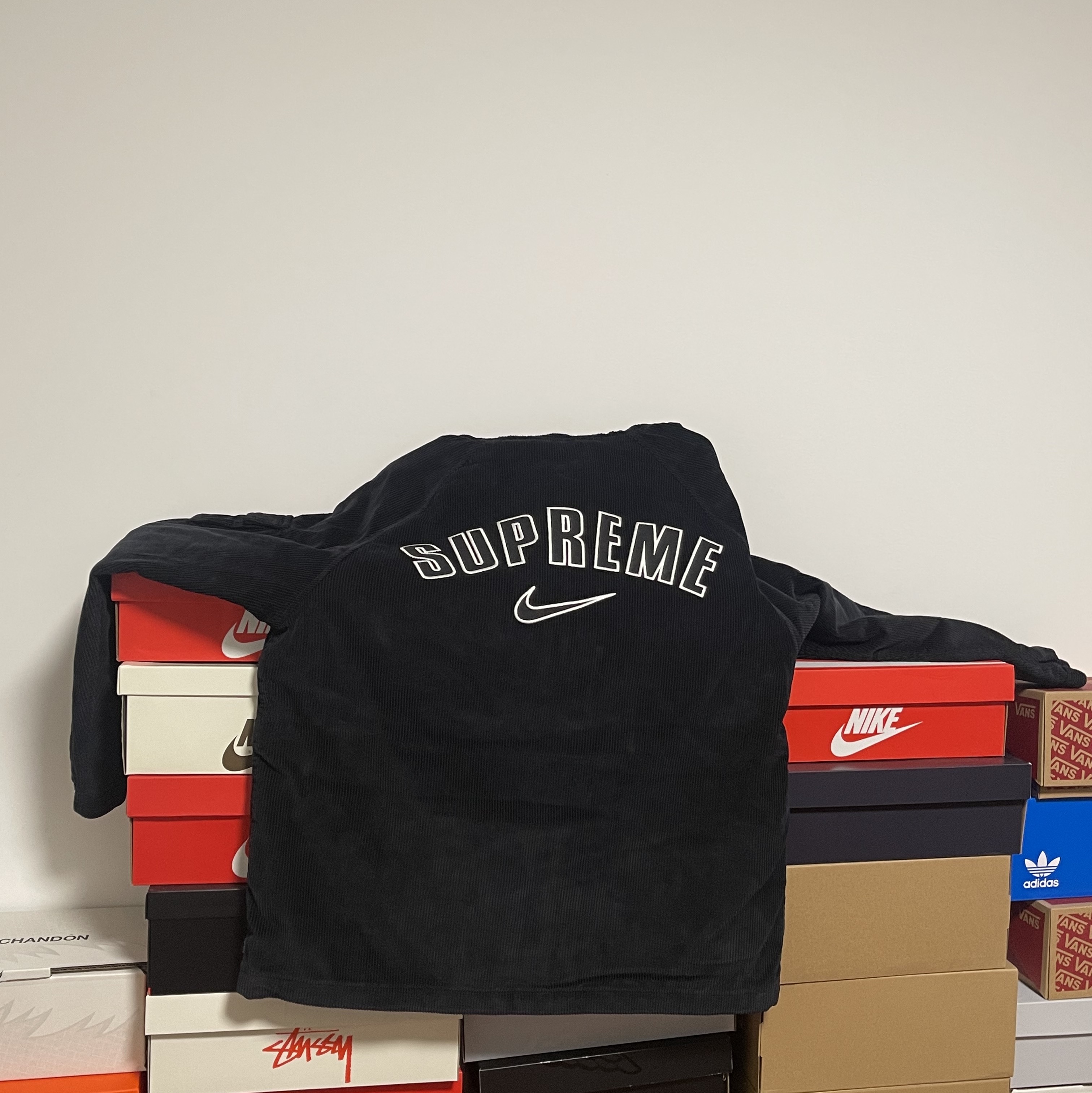 @hjkkk) 님의 게시물 | KREAM