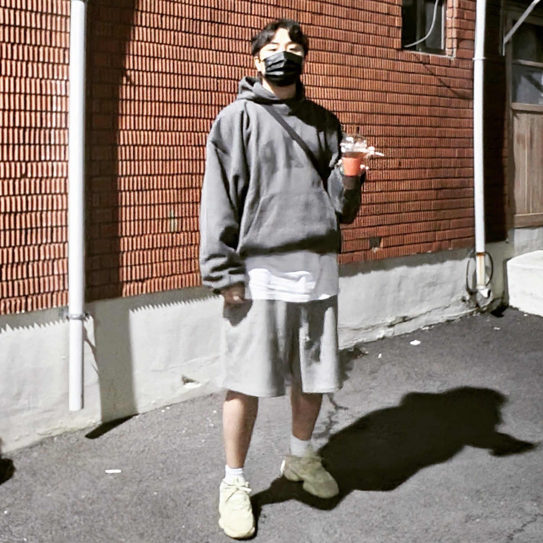 꺼낸다 (@k1m_0j) 님의 게시물 | KREAM