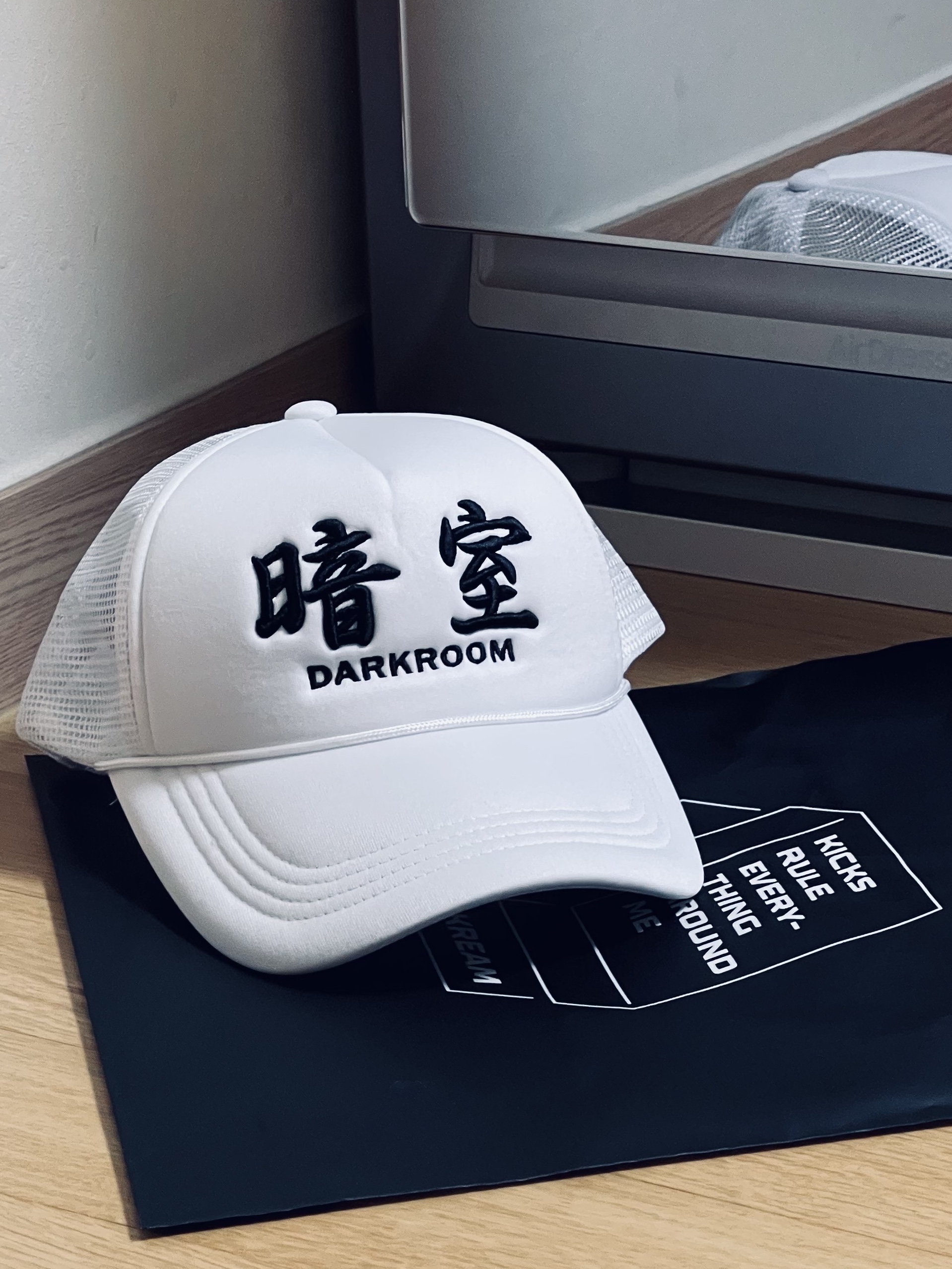 리레이스 (@rerace) 님의 게시물 | KREAM