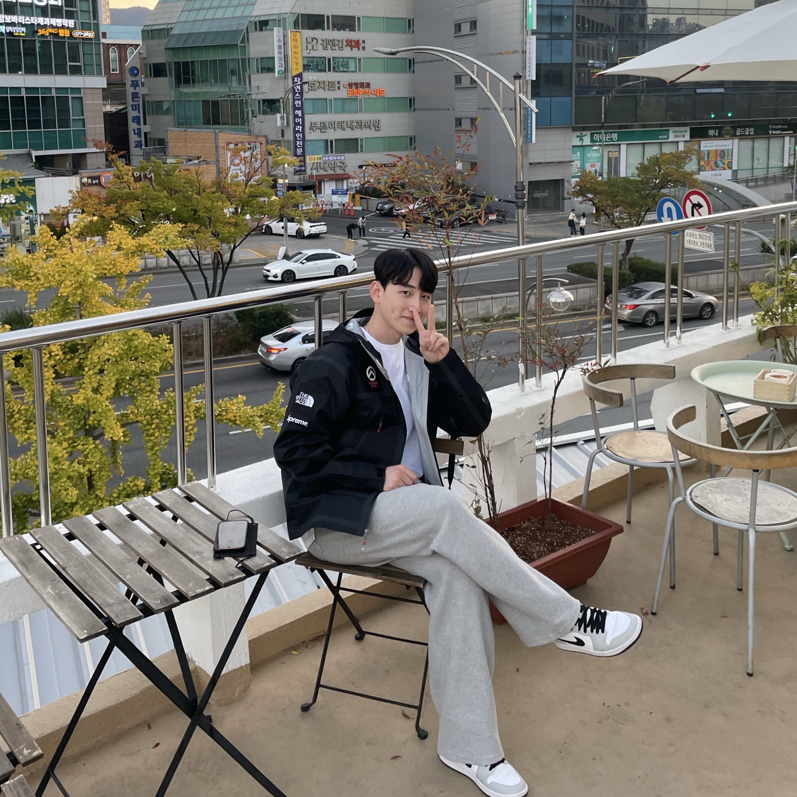 곰탱이 (@hun.__.2) 님의 게시물 | KREAM