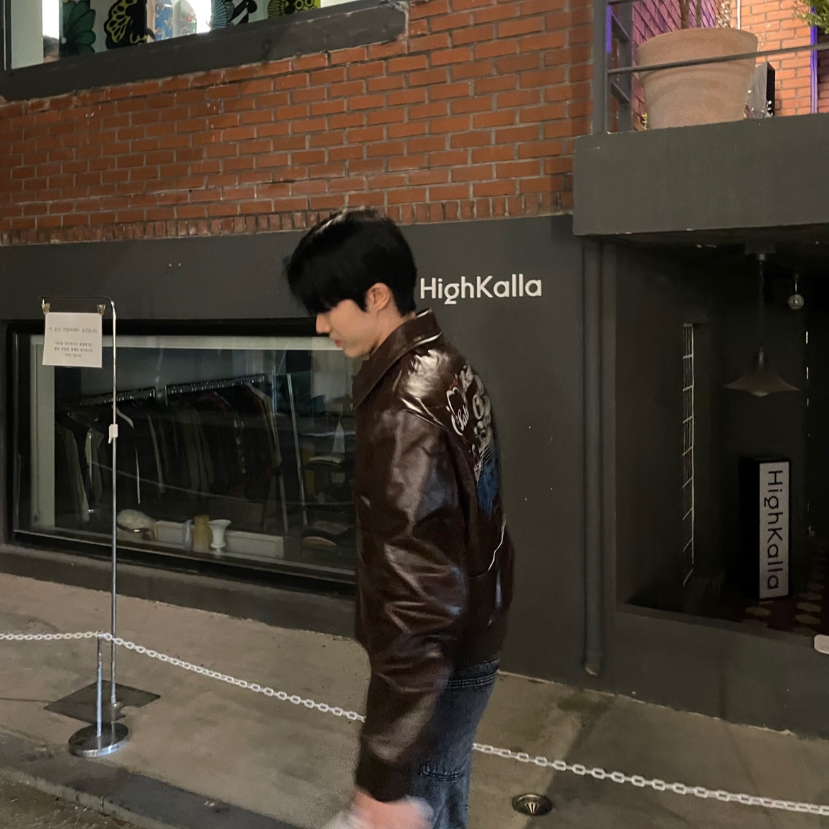 . (@eqhu3n) 님의 게시물 | KREAM