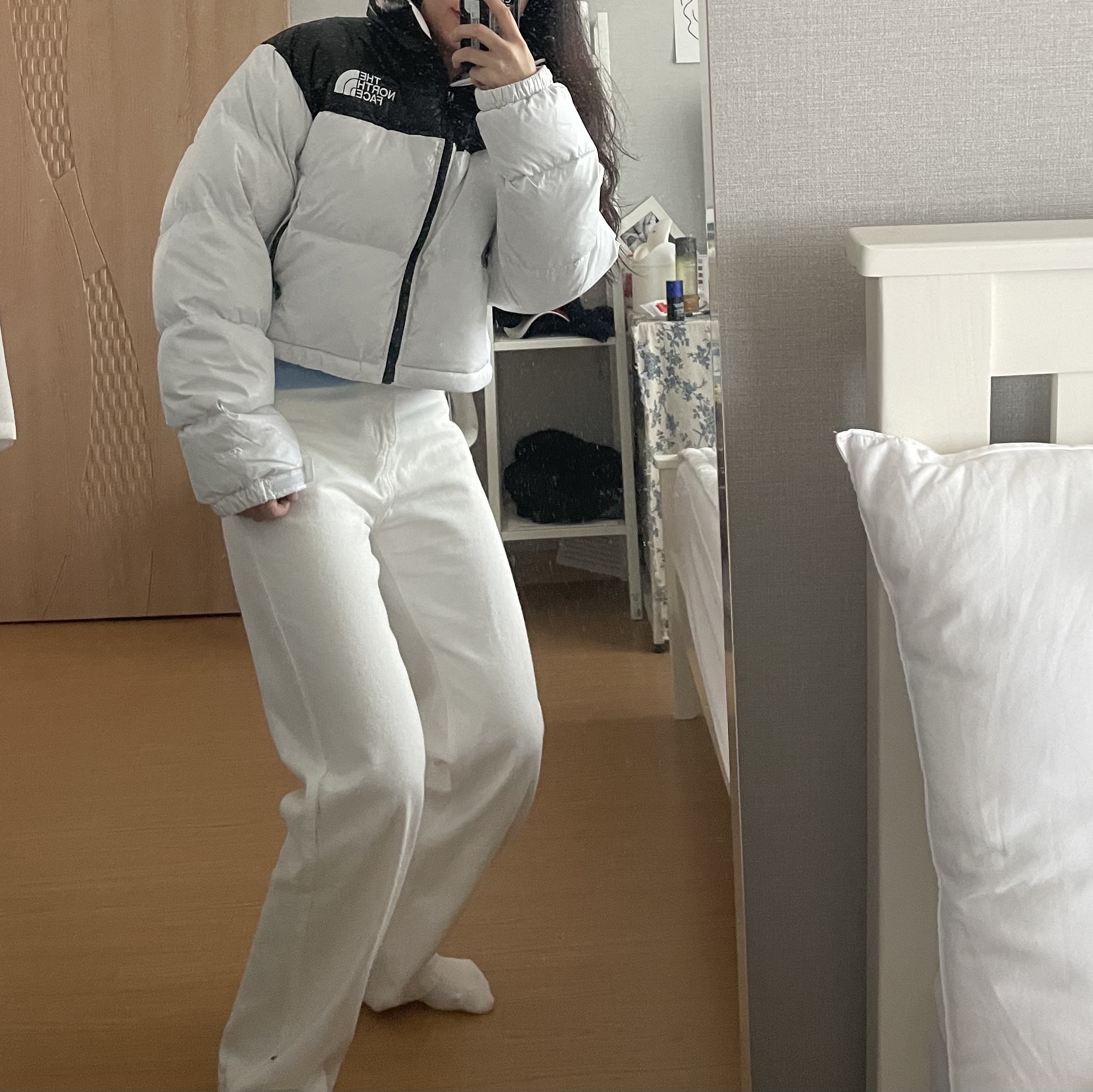 쥬쥬쥬 (@juju___90) 님의 게시물 | KREAM