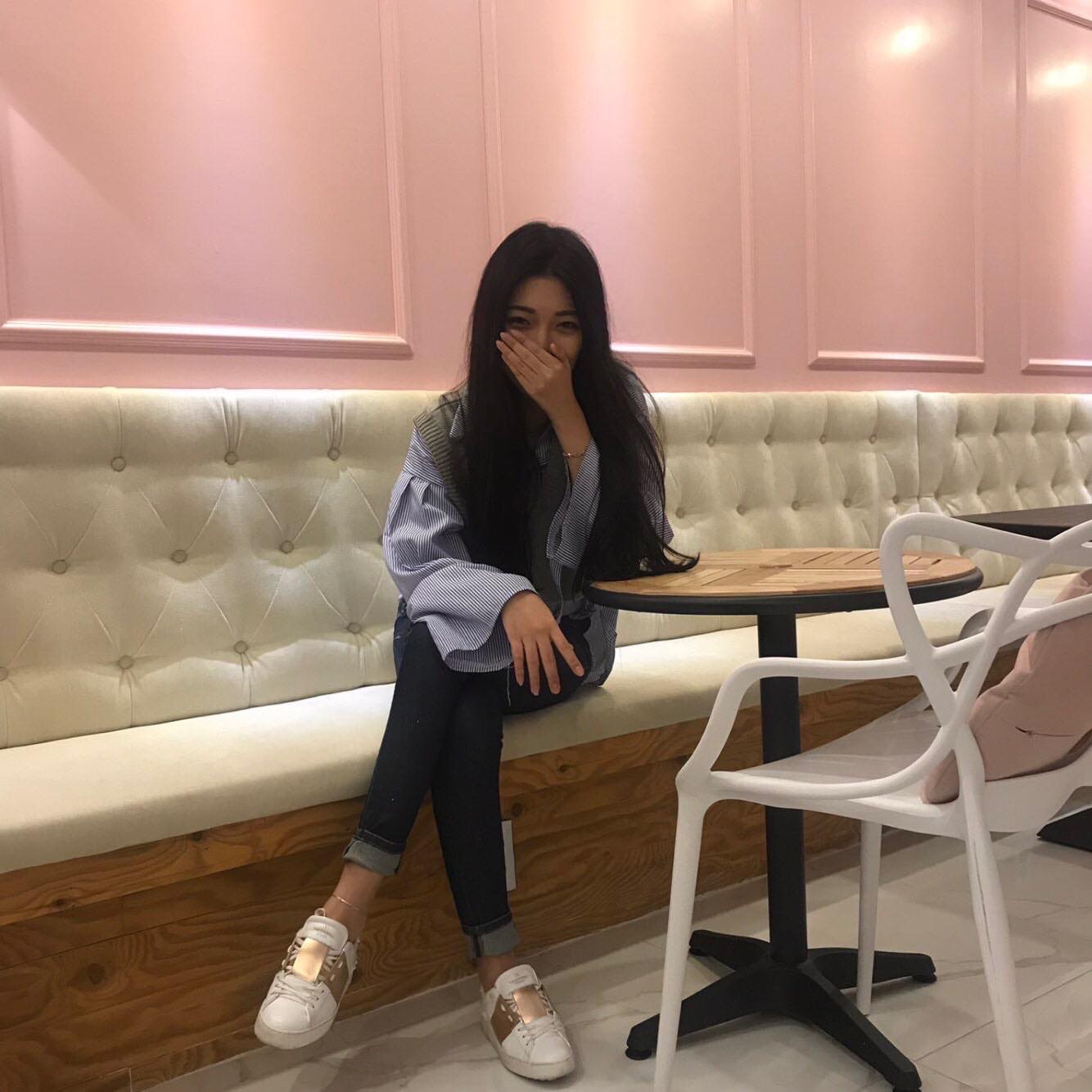 주이 (@yeon_joo) 님의 게시물 | KREAM