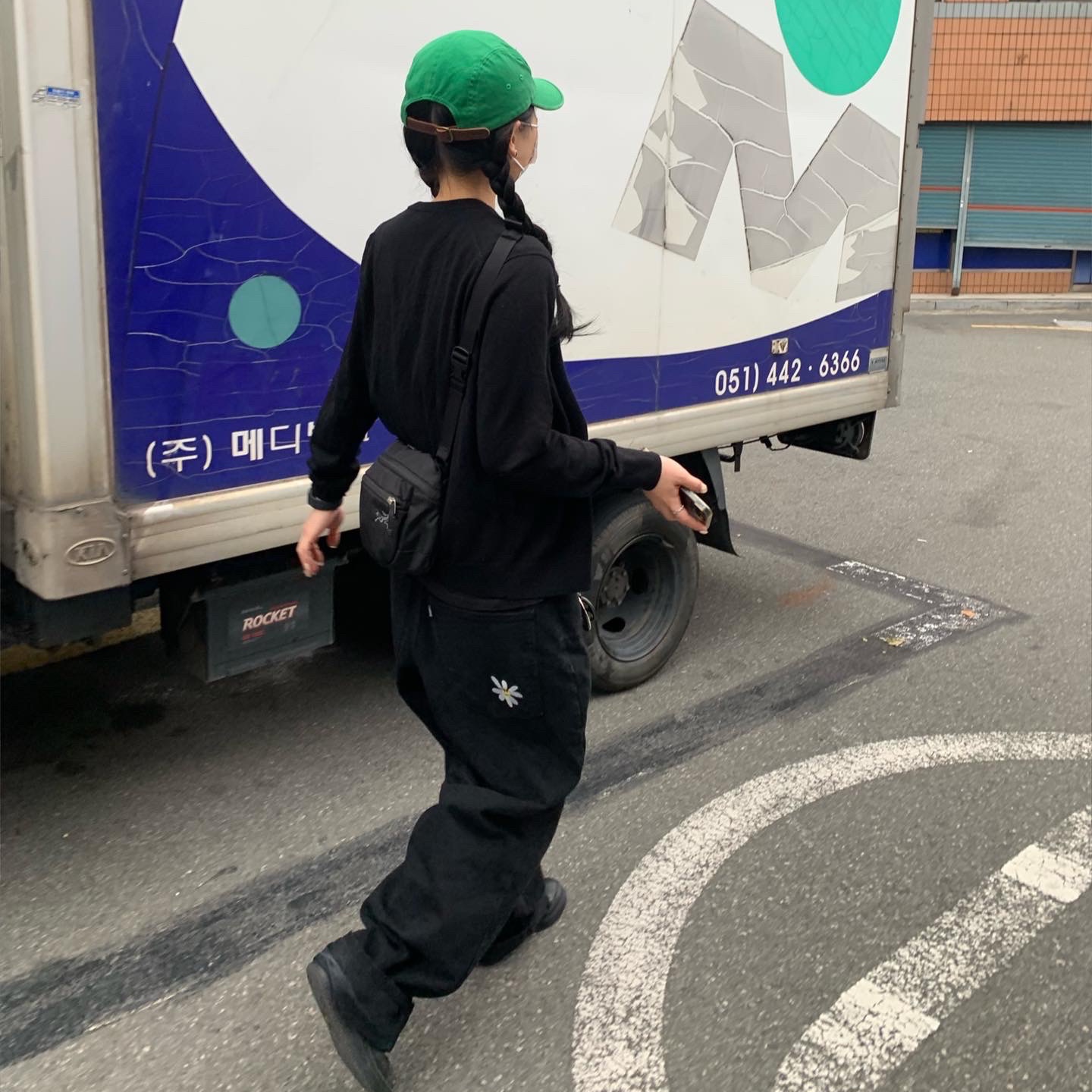 (@11.o3o) 님의 게시물 | KREAM