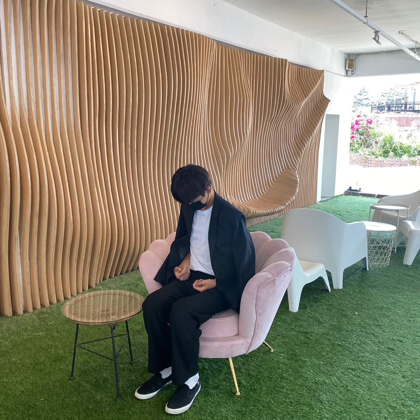 조창우 (@xhanz.u) 님의 게시물 | KREAM