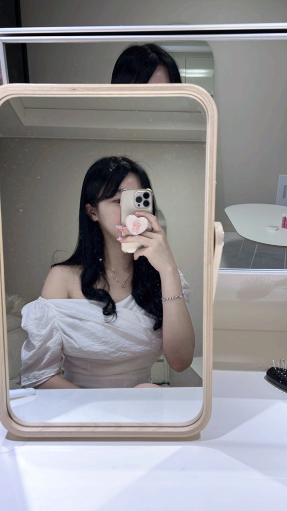 냐냐뇨냐뇨 (@su.bbbb) 님의 게시물 | KREAM