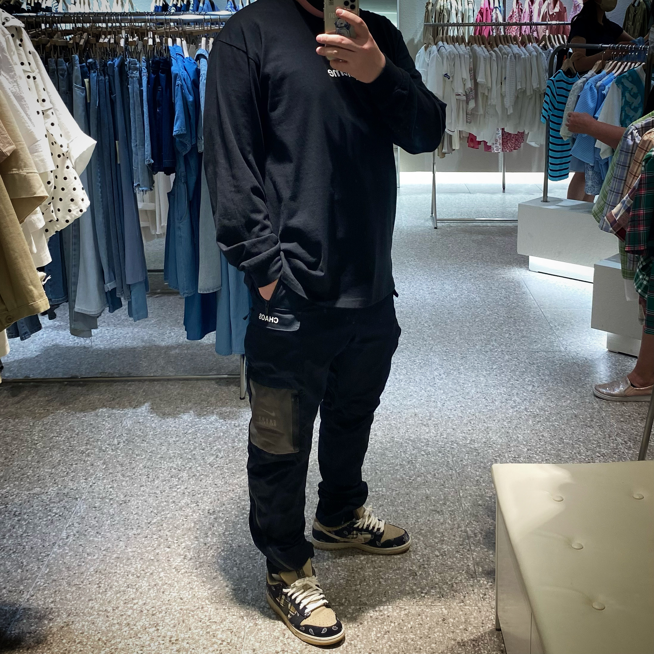 일당백 (@hi._.bye) 님의 게시물 | KREAM