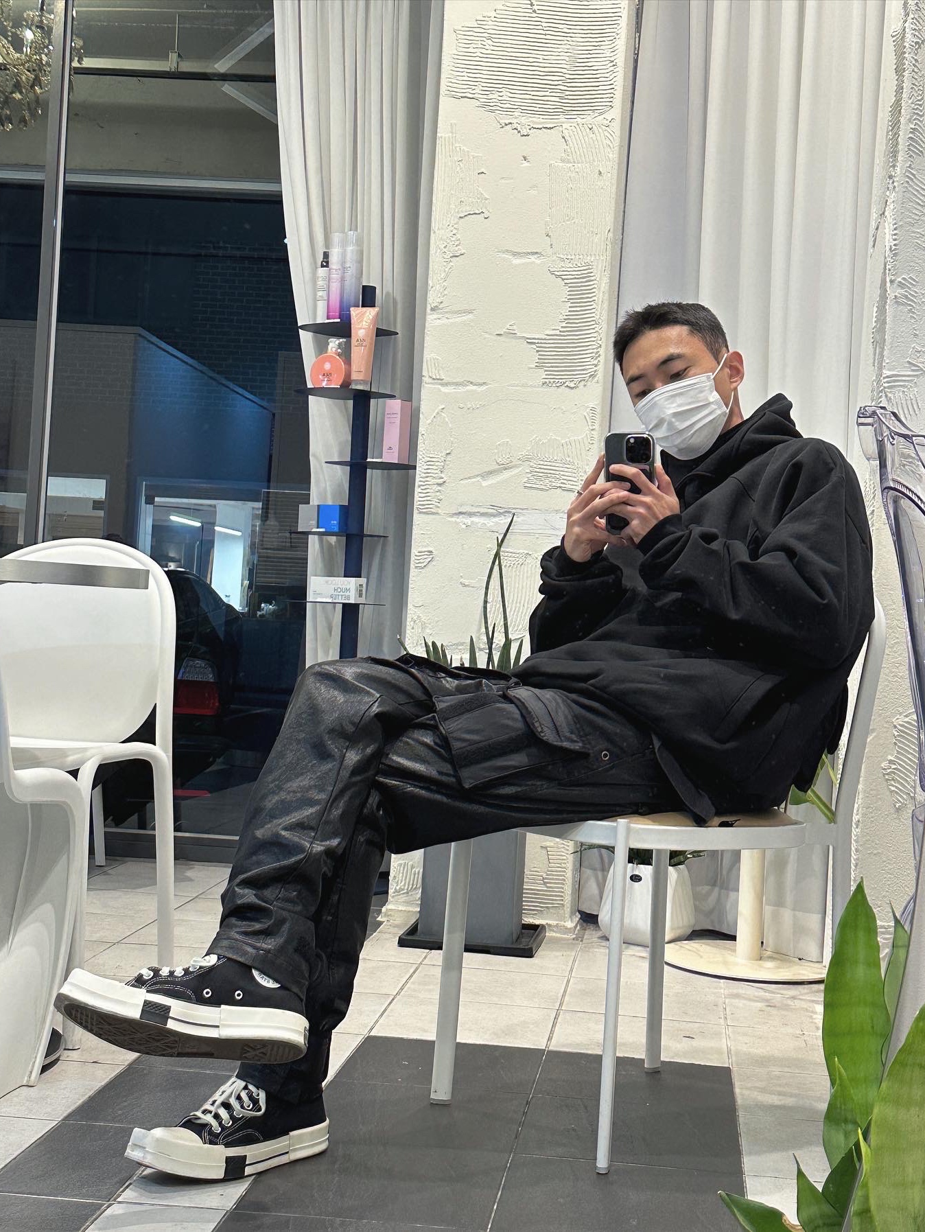 범이 (@hngbm) 님의 게시물 | KREAM