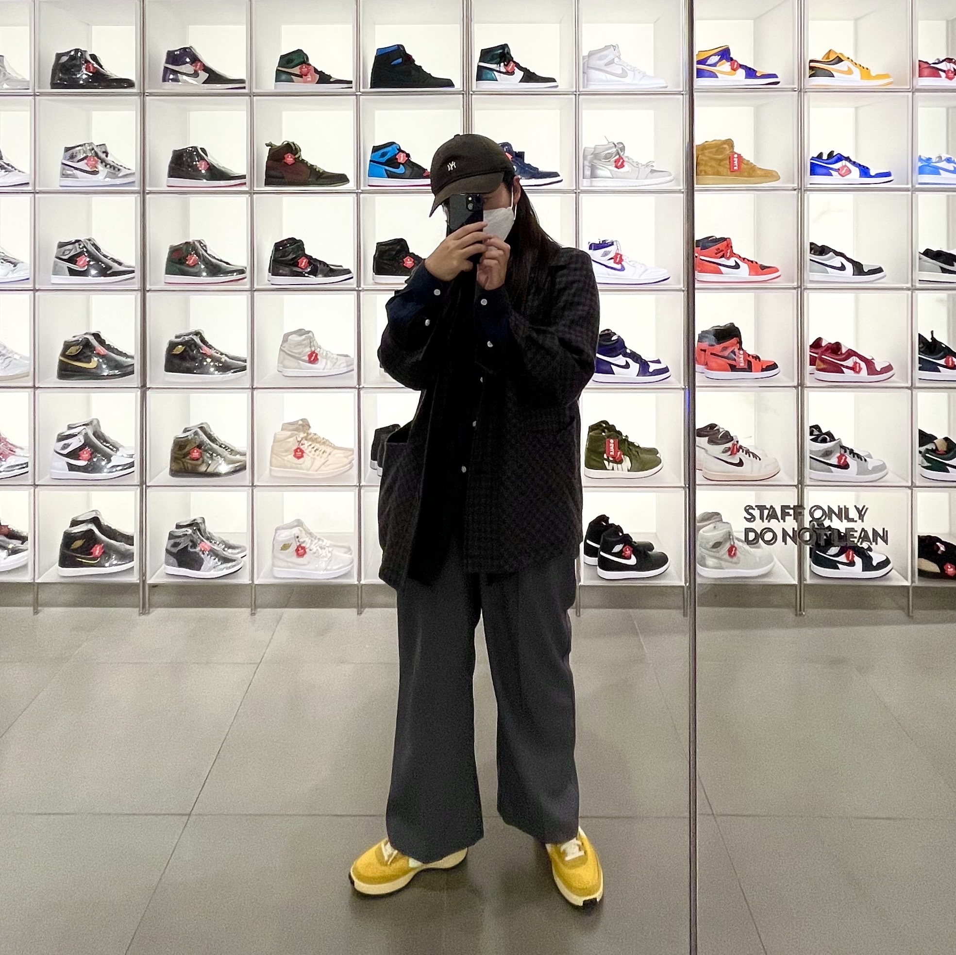 나익희 (@drow_act) 님의 게시물 | KREAM