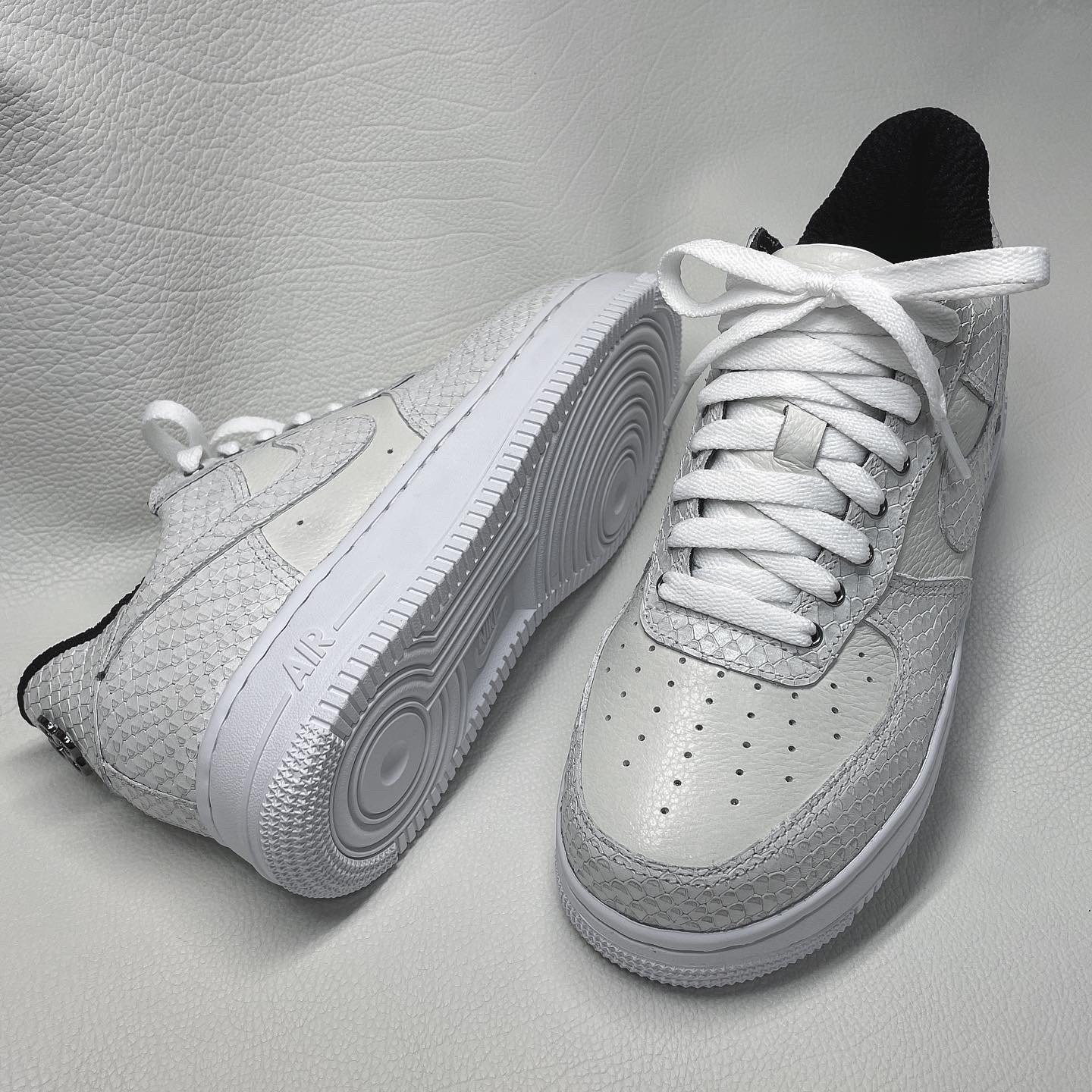 우준 (@wo__ojun) 님의 게시물 | KREAM