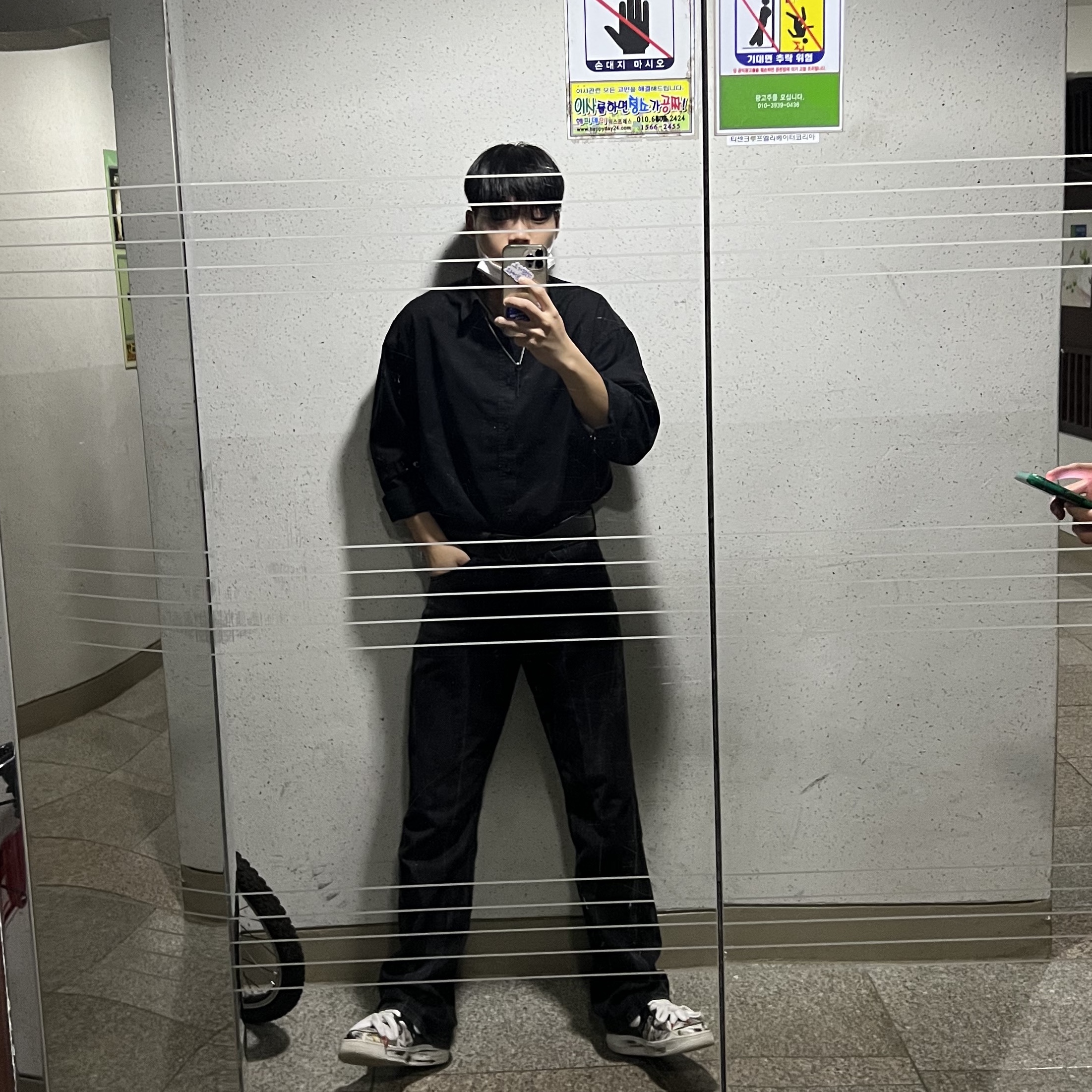 qortjwls10040 (@seo_jin_t._.t) 님의 게시물 | KREAM