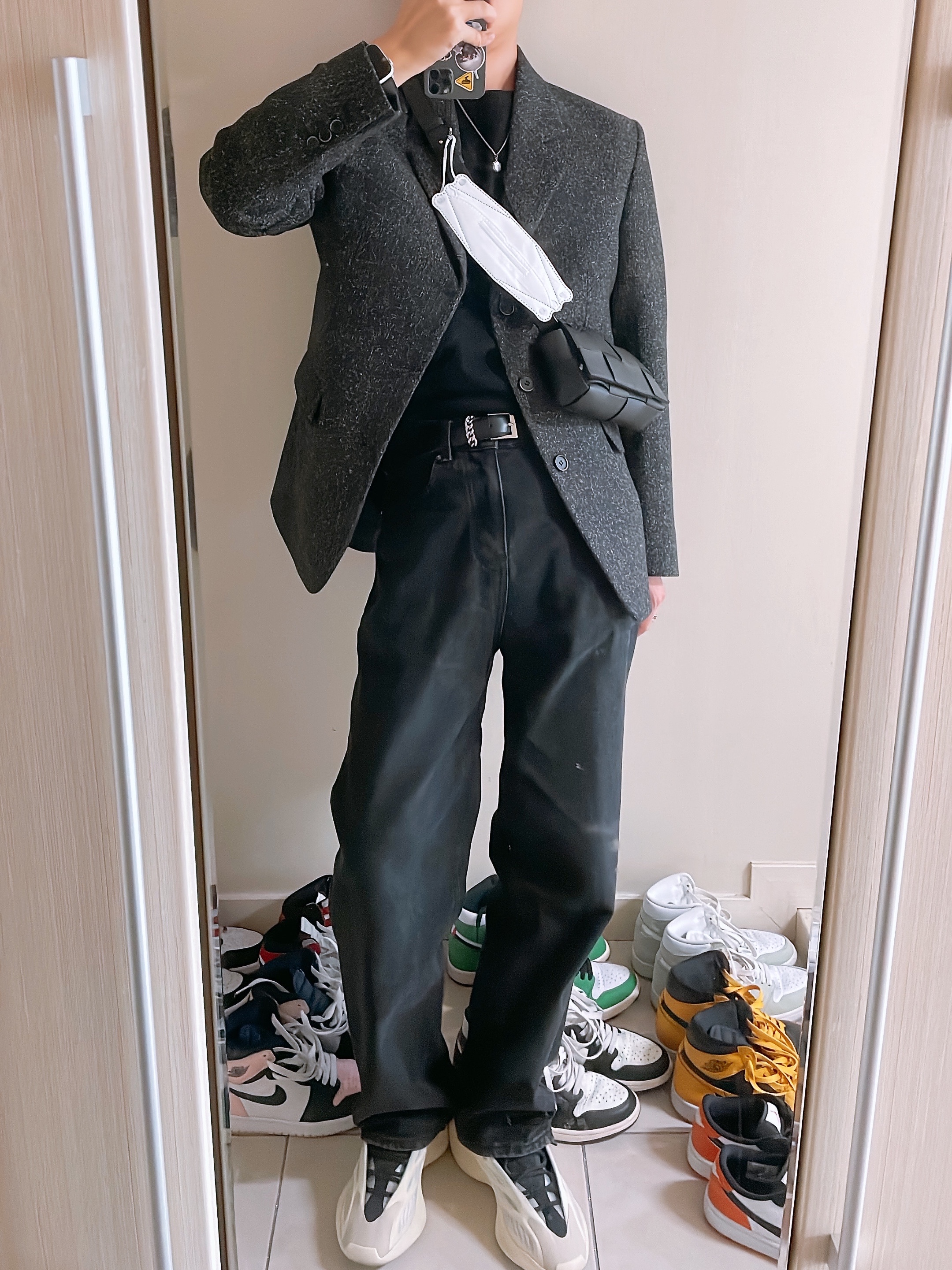 지훈 / 32 (@jihoon92) 님의 게시물 | KREAM