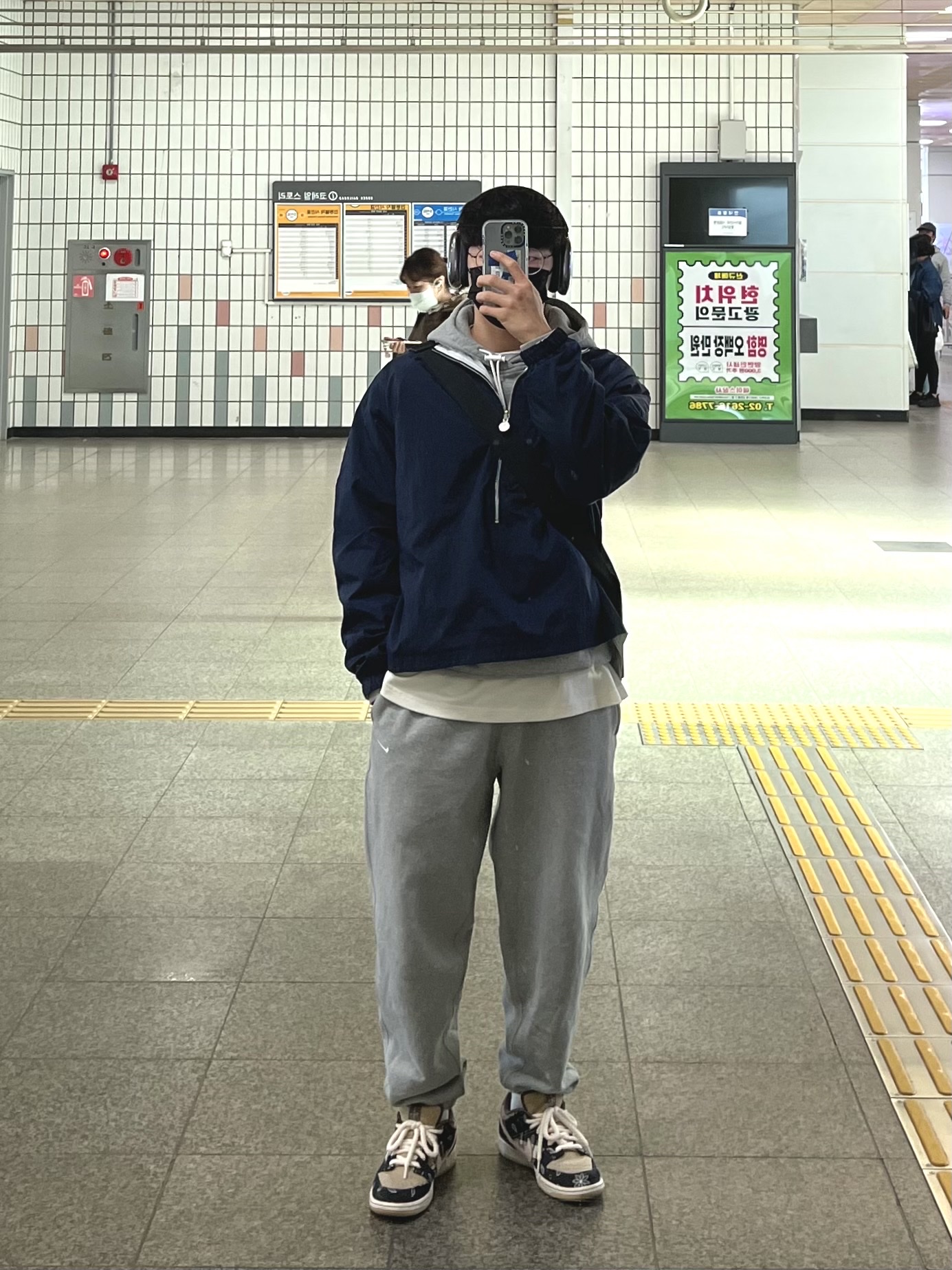 (@tech_s2) 님의 게시물 | KREAM