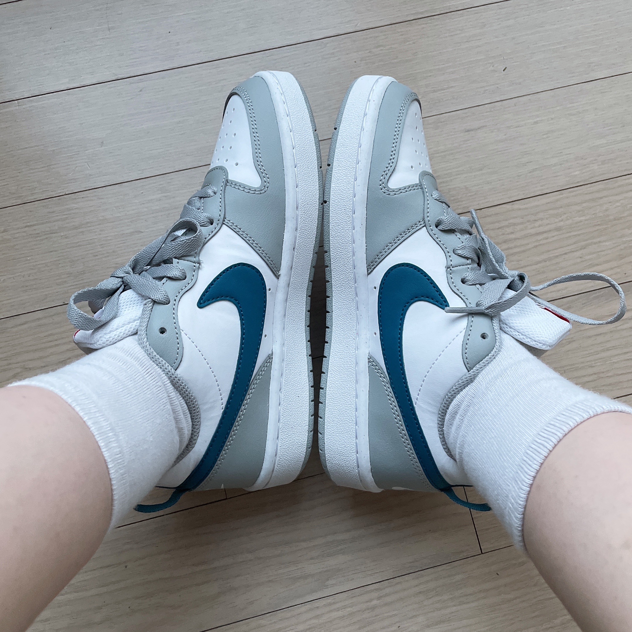 먕 (@__dw__0) 님의 게시물 | KREAM