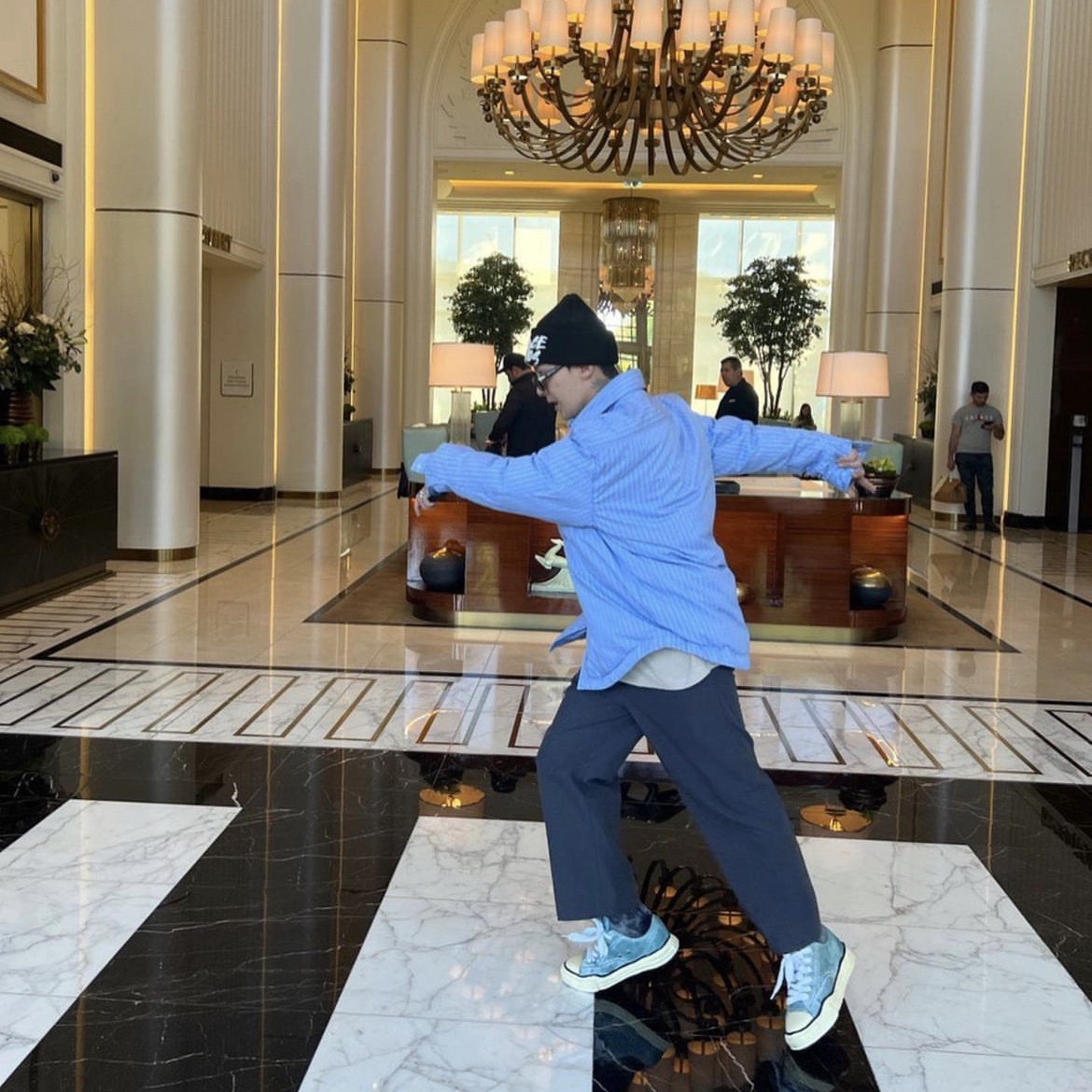 (@danielwcho) 님의 게시물 | KREAM