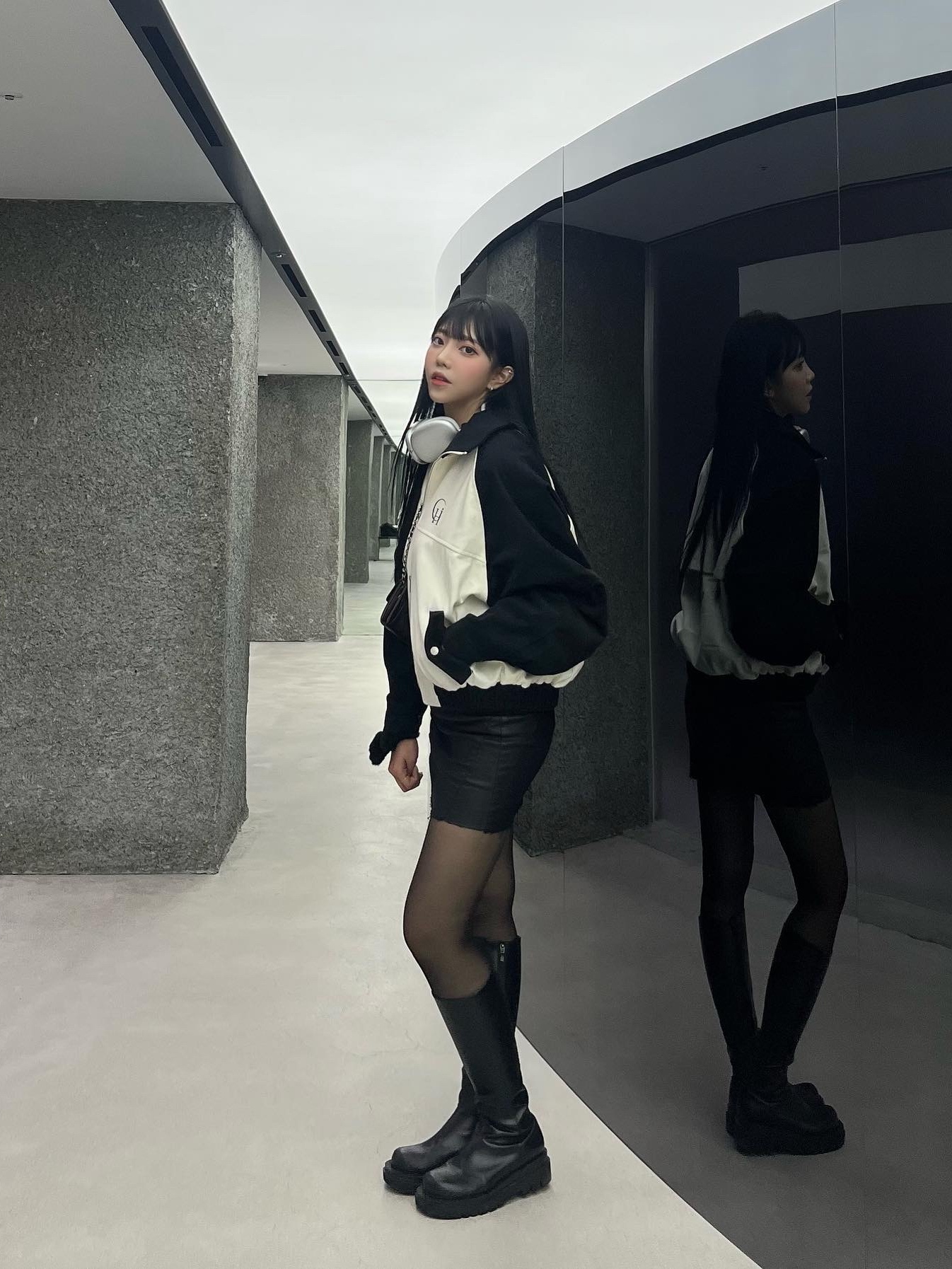 민주 (@miing.9) 님의 게시물 | KREAM