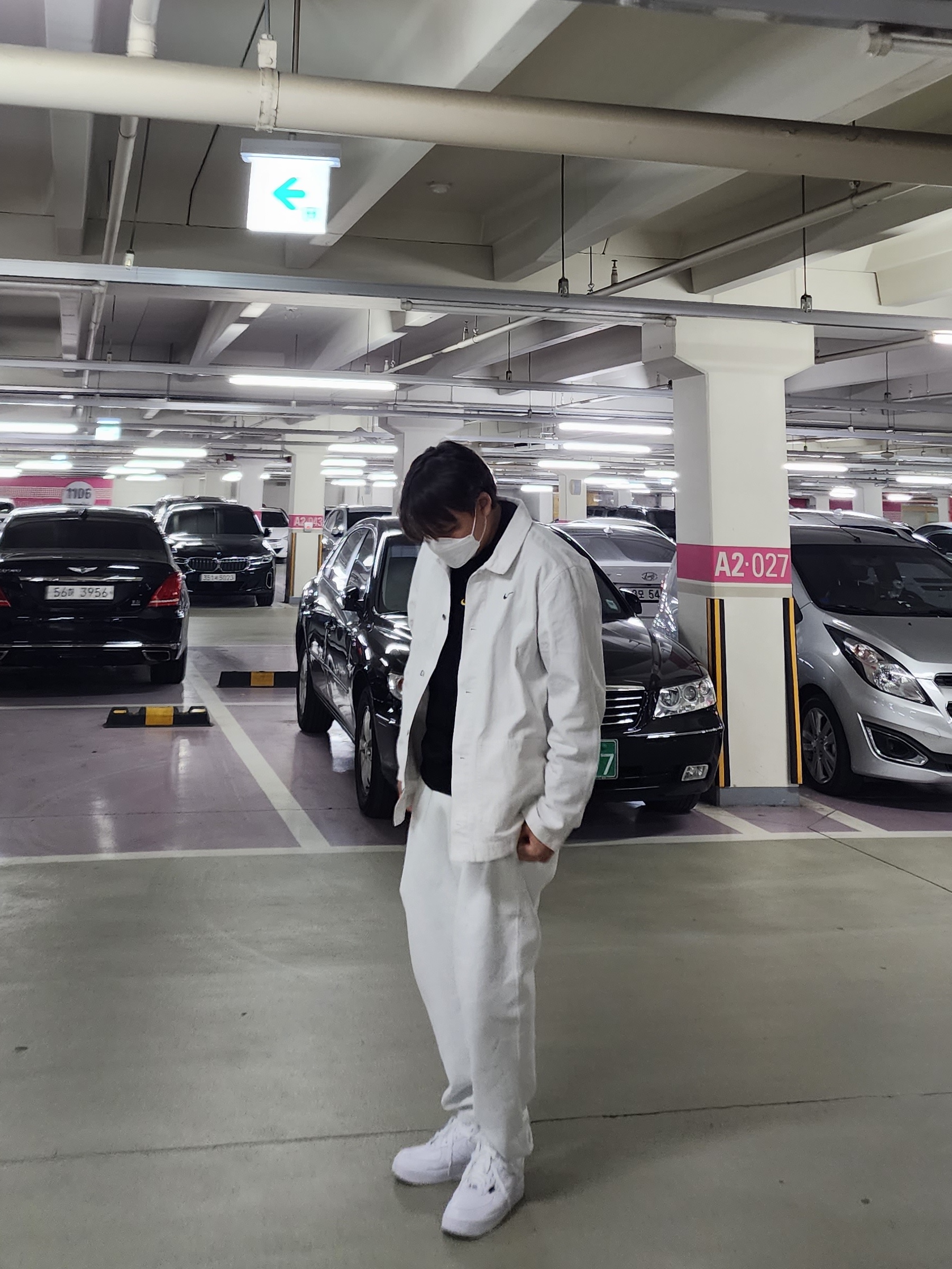 Jay Hong (@junseok2love) 님의 게시물 | KREAM