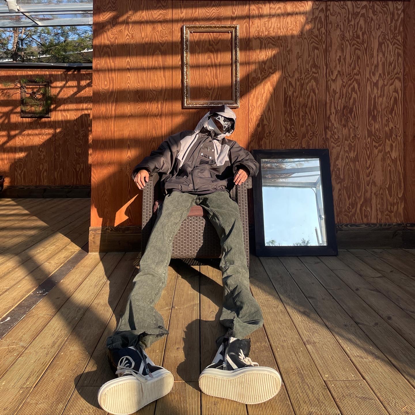 범이 (@hngbm) 님의 게시물 | KREAM