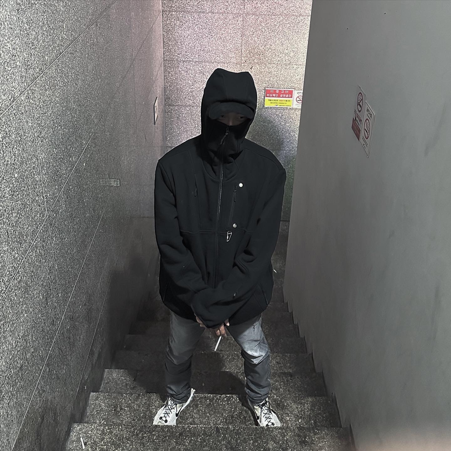 범이 (@hngbm) 님의 게시물 | KREAM