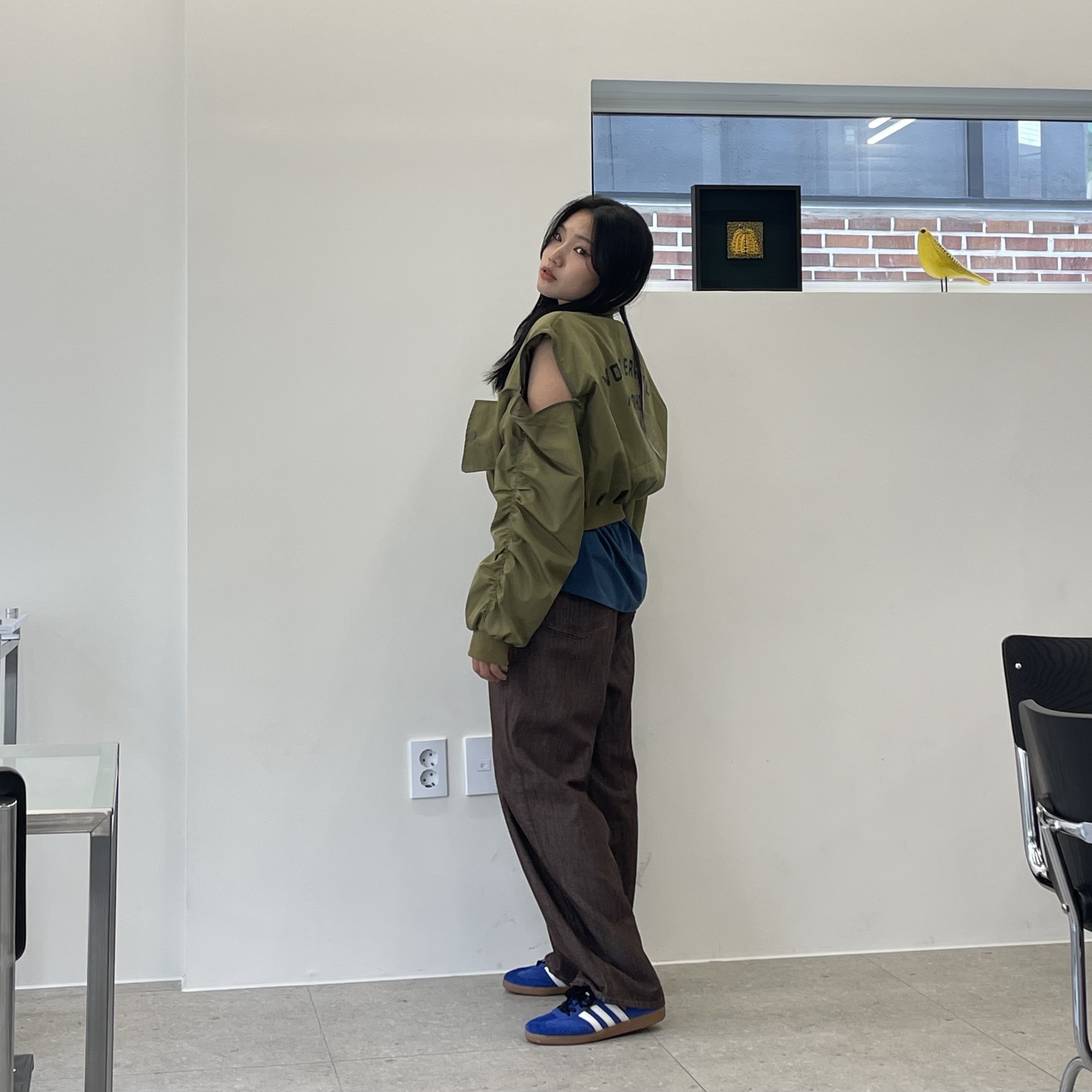 영 (@oo_vely_) 님의 게시물 | KREAM