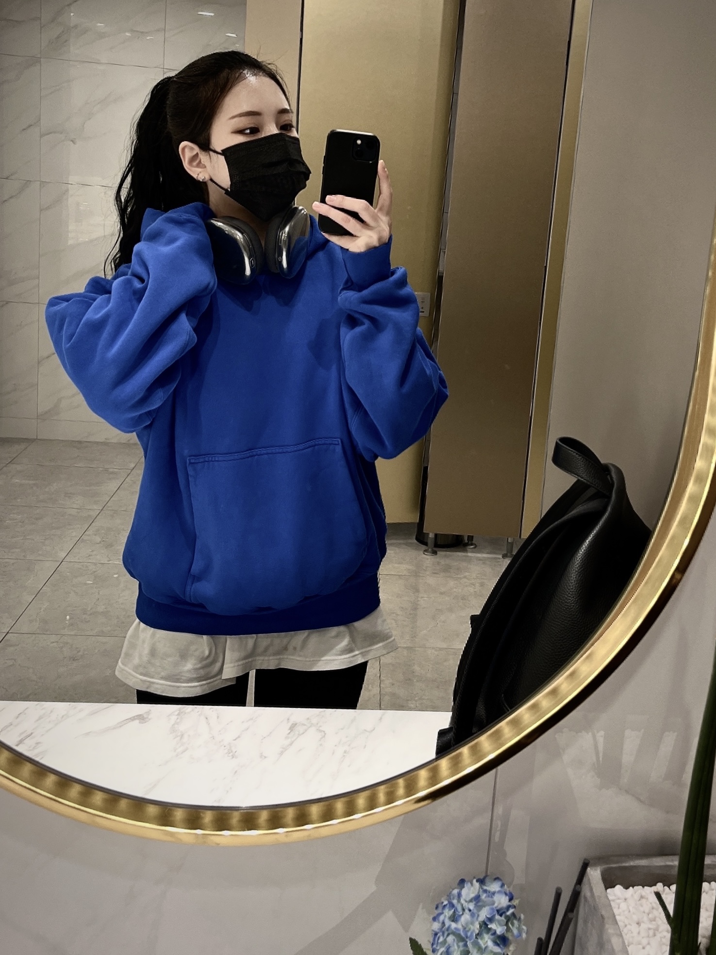 르네 (@eeee_ne) 님의 게시물 | KREAM