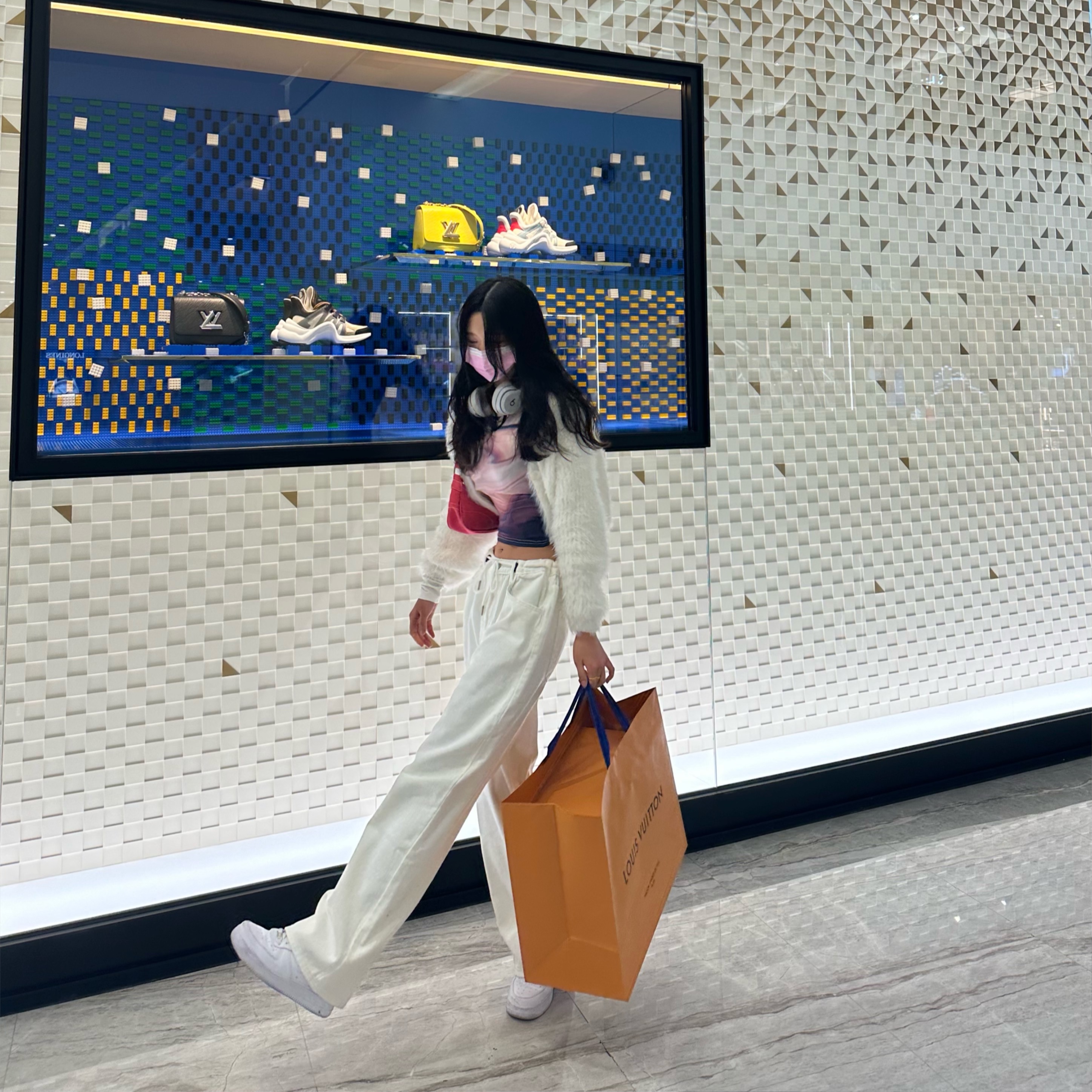 난 즈흐다..해🍥 (@j.hingg) 님의 게시물 | KREAM