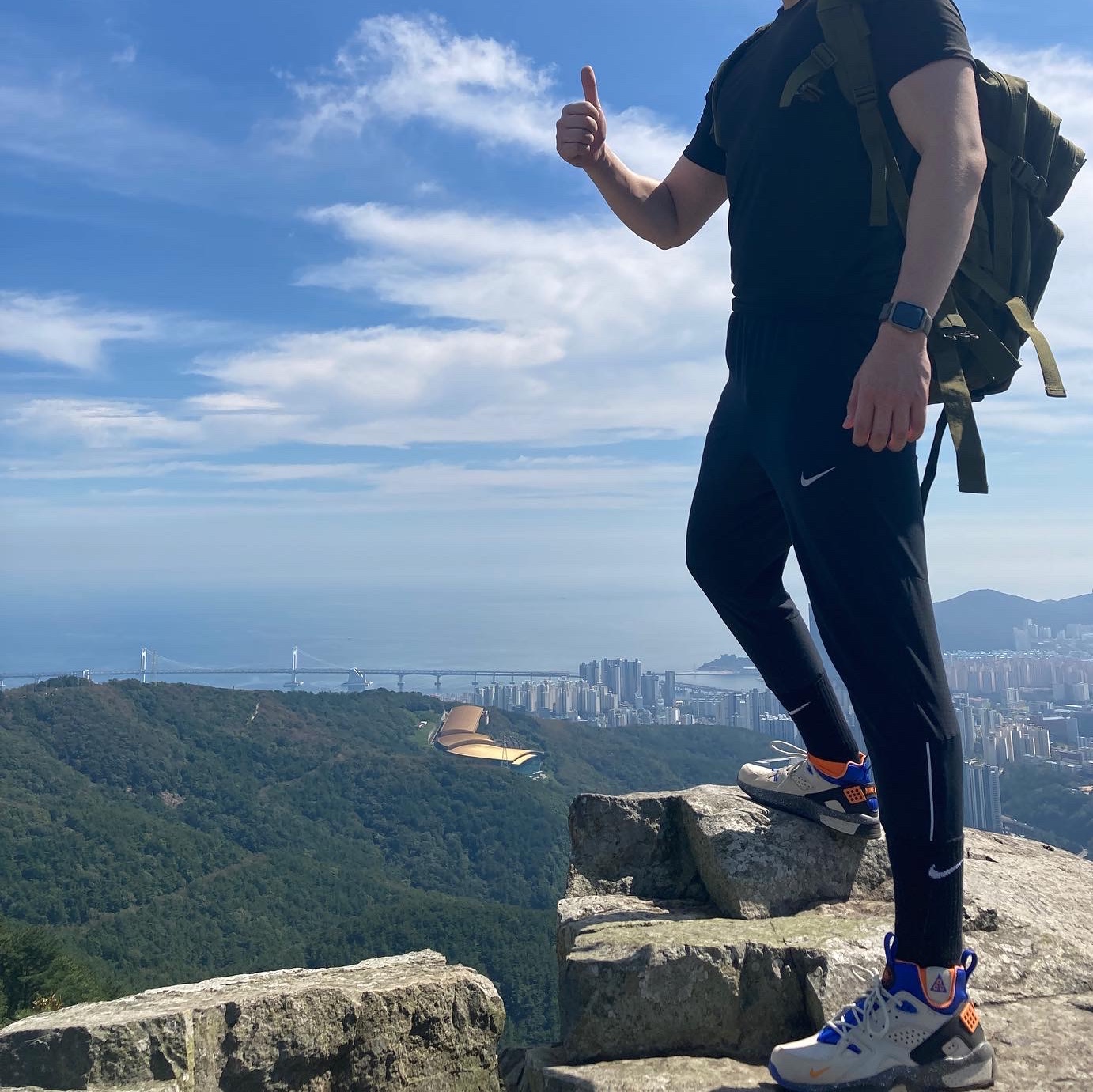 손참치 (@cham._.chi) 님의 게시물 | KREAM