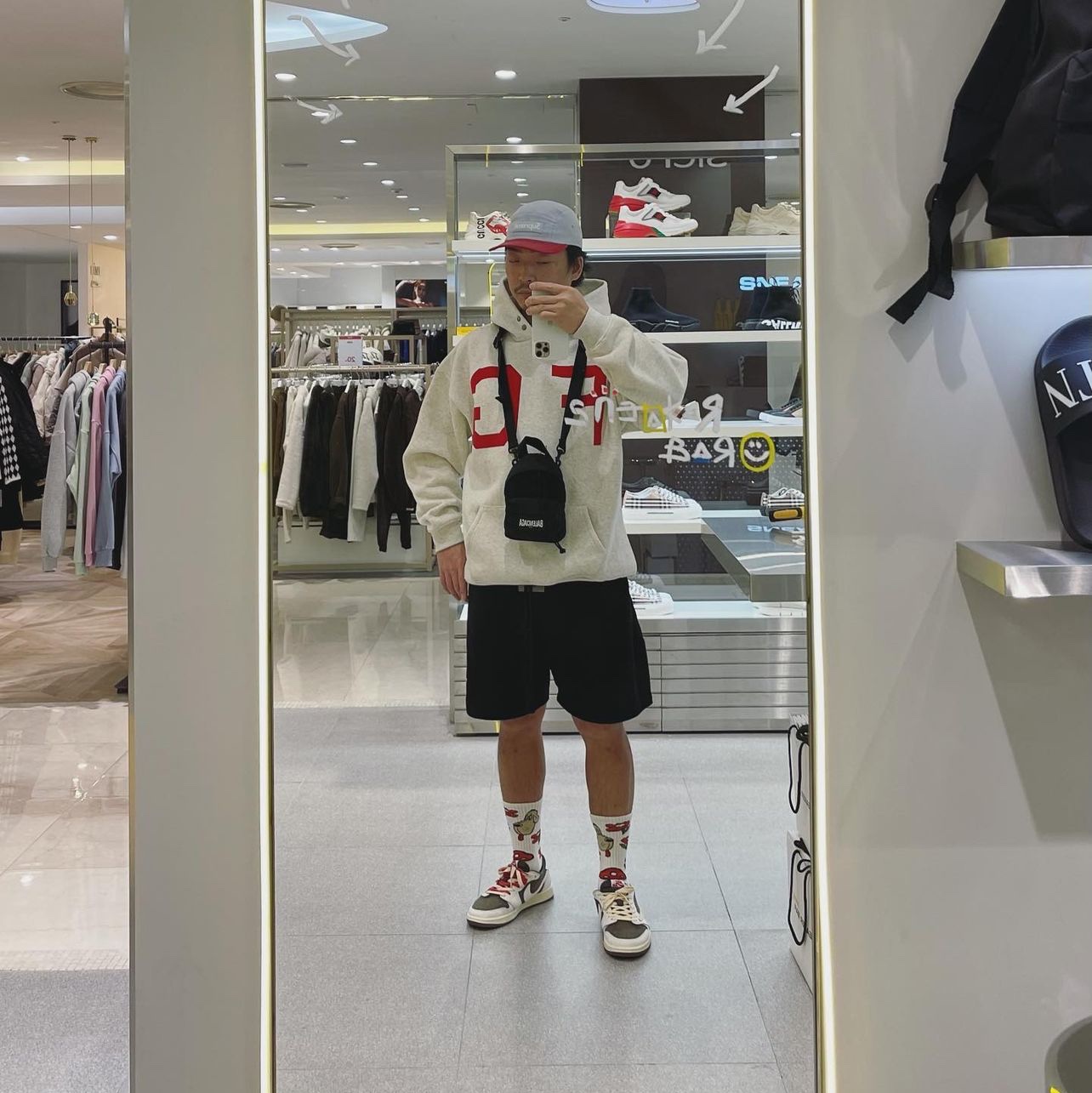 eathan_han (@eathan_han) 님의 게시물 | KREAM