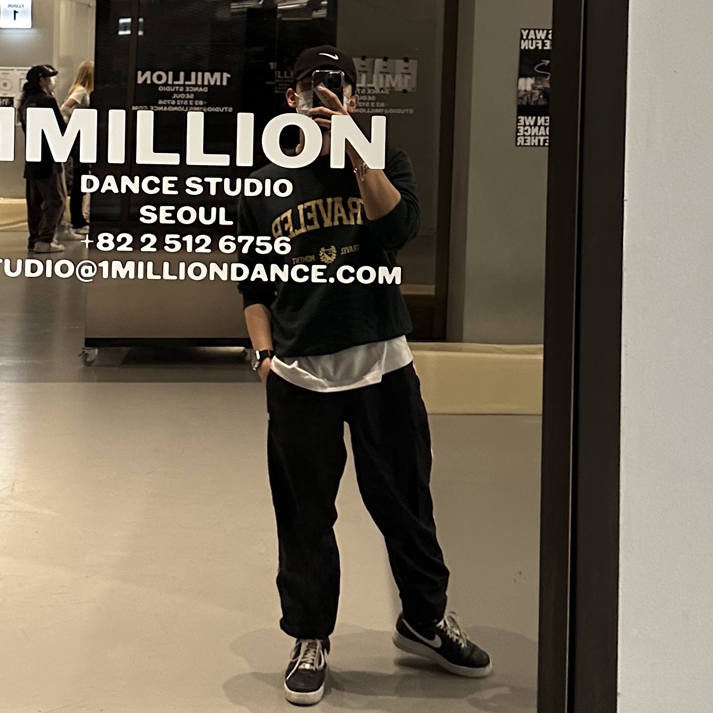 김지훈 (@jhunie_s) 님의 게시물 | KREAM