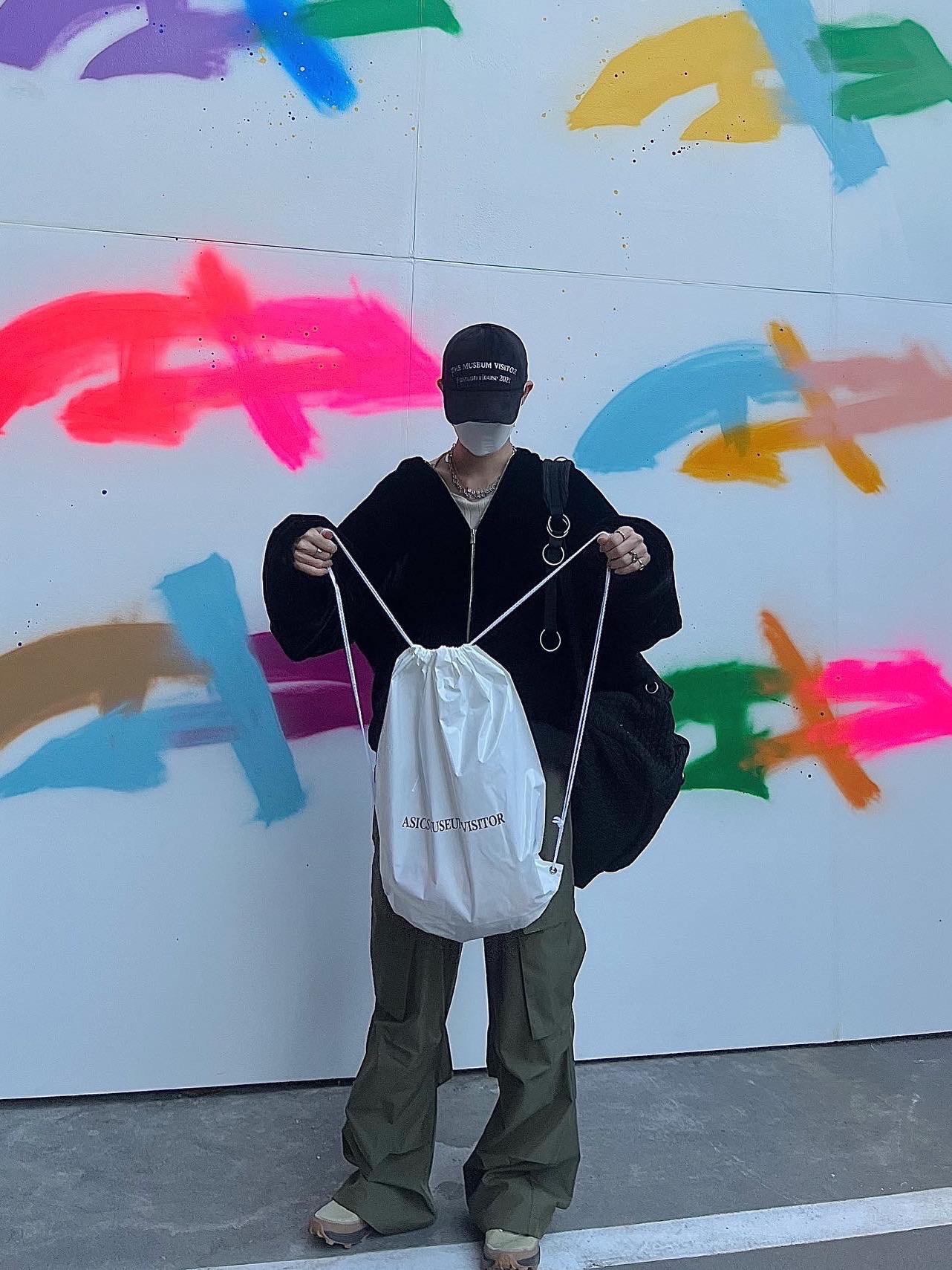 . (@eqhu3n) 님의 게시물 | KREAM