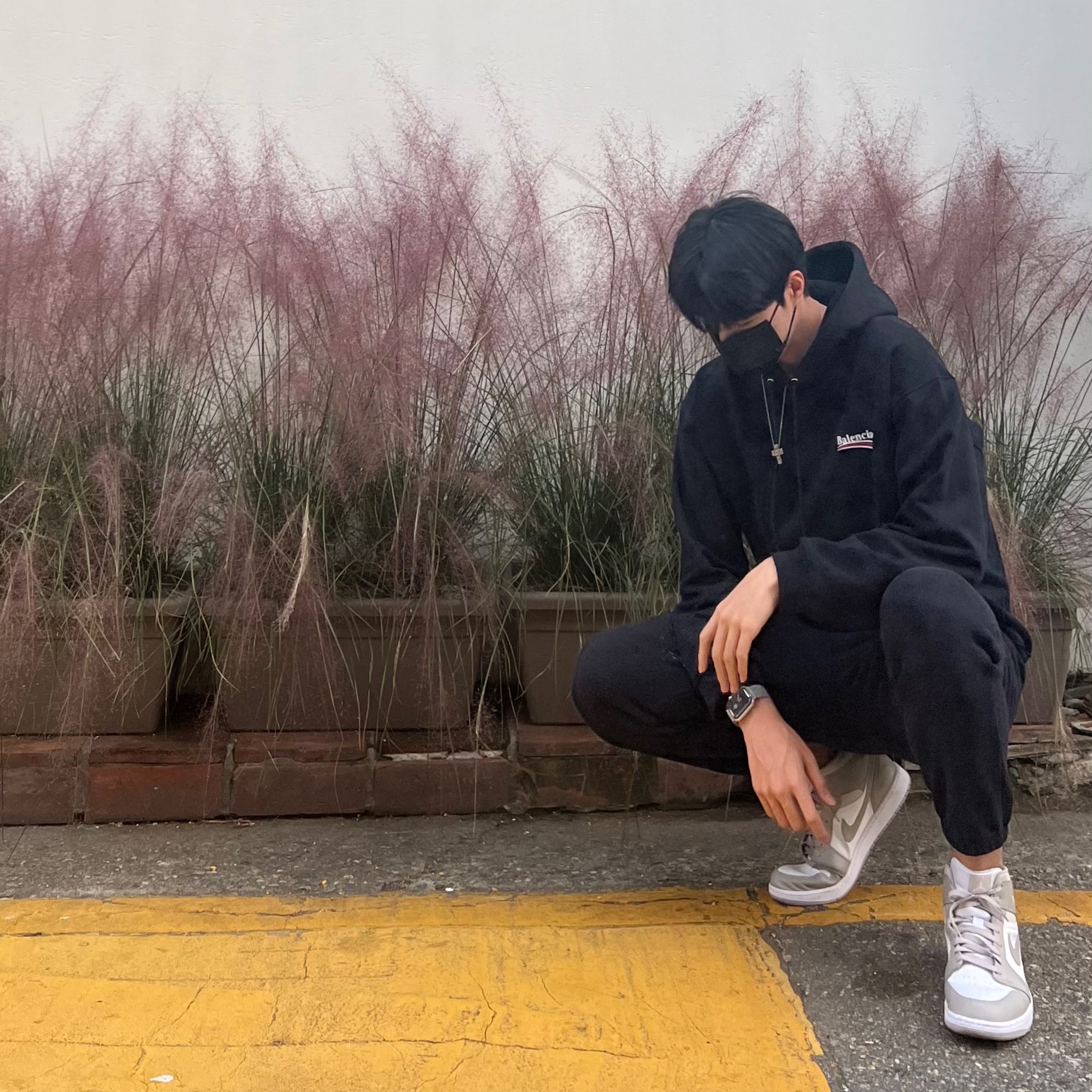 현빈 (@xx_unxin) 님의 게시물 | KREAM