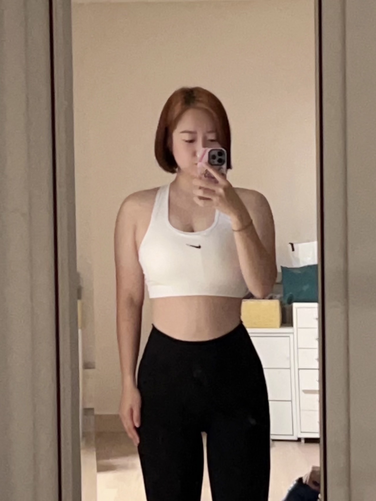 고운 (@plz_no_rain) 님의 게시물 | KREAM